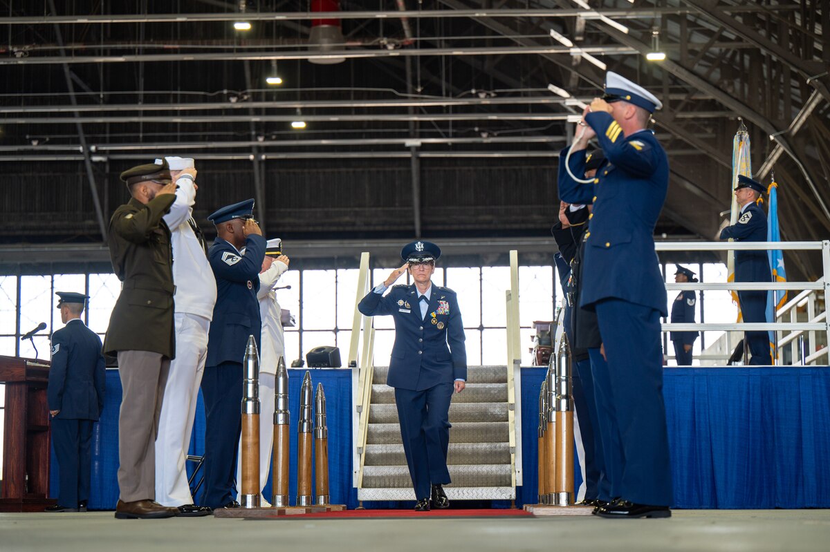 Transportation Command welcomes Gen. Reed as new commander > Scott Air ...