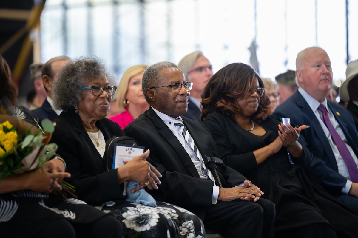 Transportation Command welcomes Gen. Reed as new commander > Scott Air ...