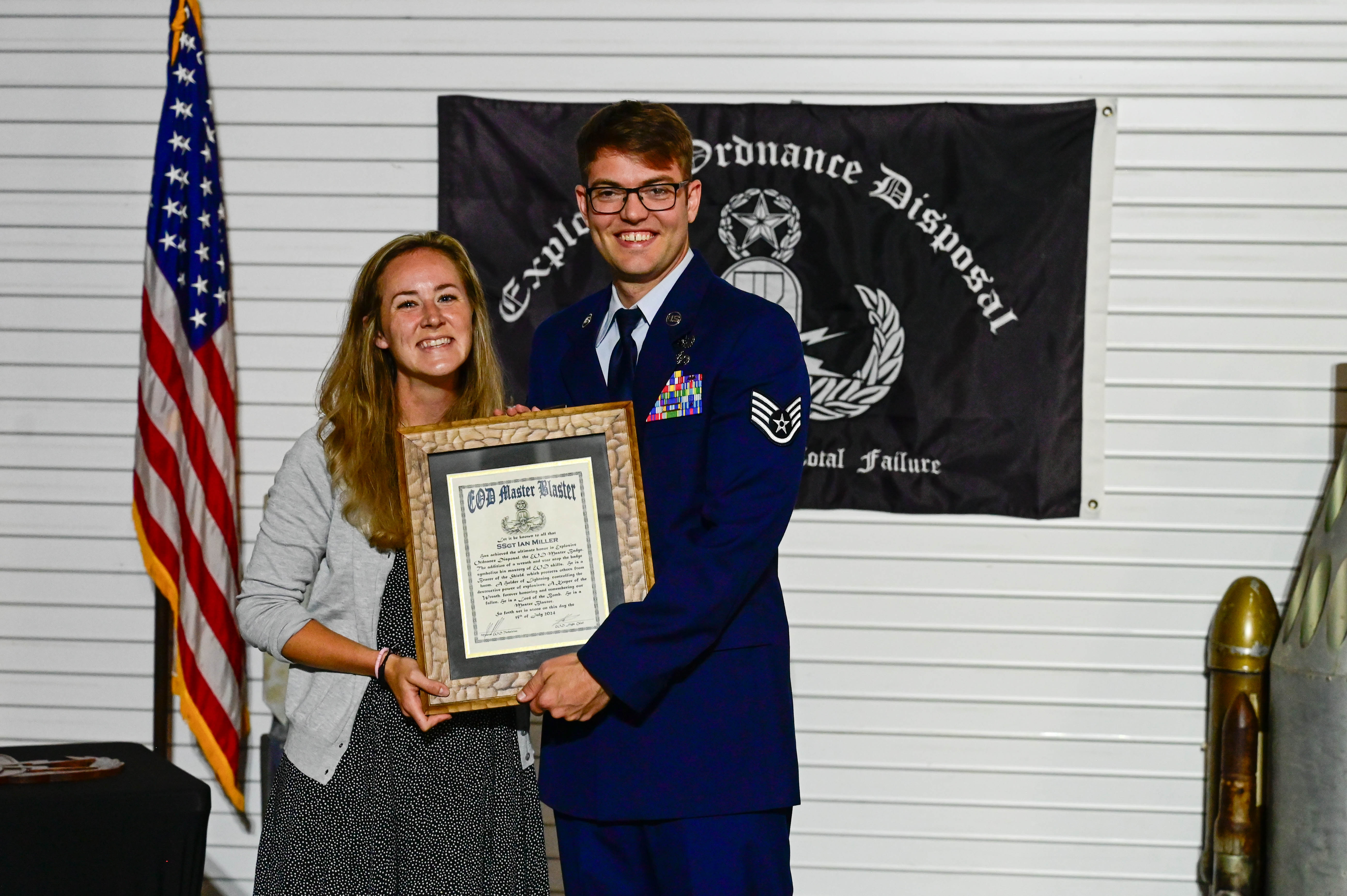 19th CES EOD technician earns ‘Master EOD Badge’ > Little Rock Air ...