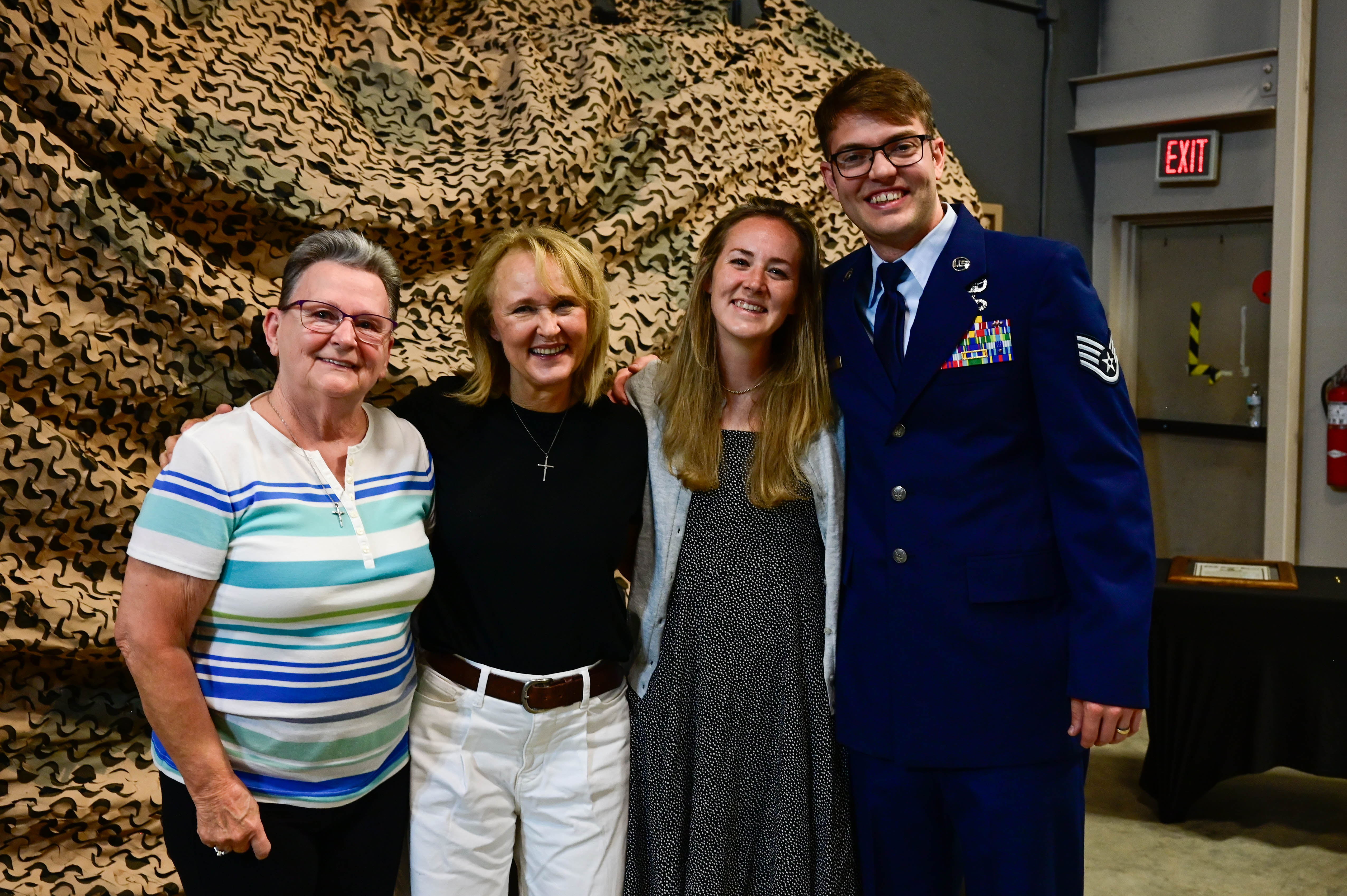 19th CES EOD technician earns ‘Master EOD Badge’ > Little Rock Air ...