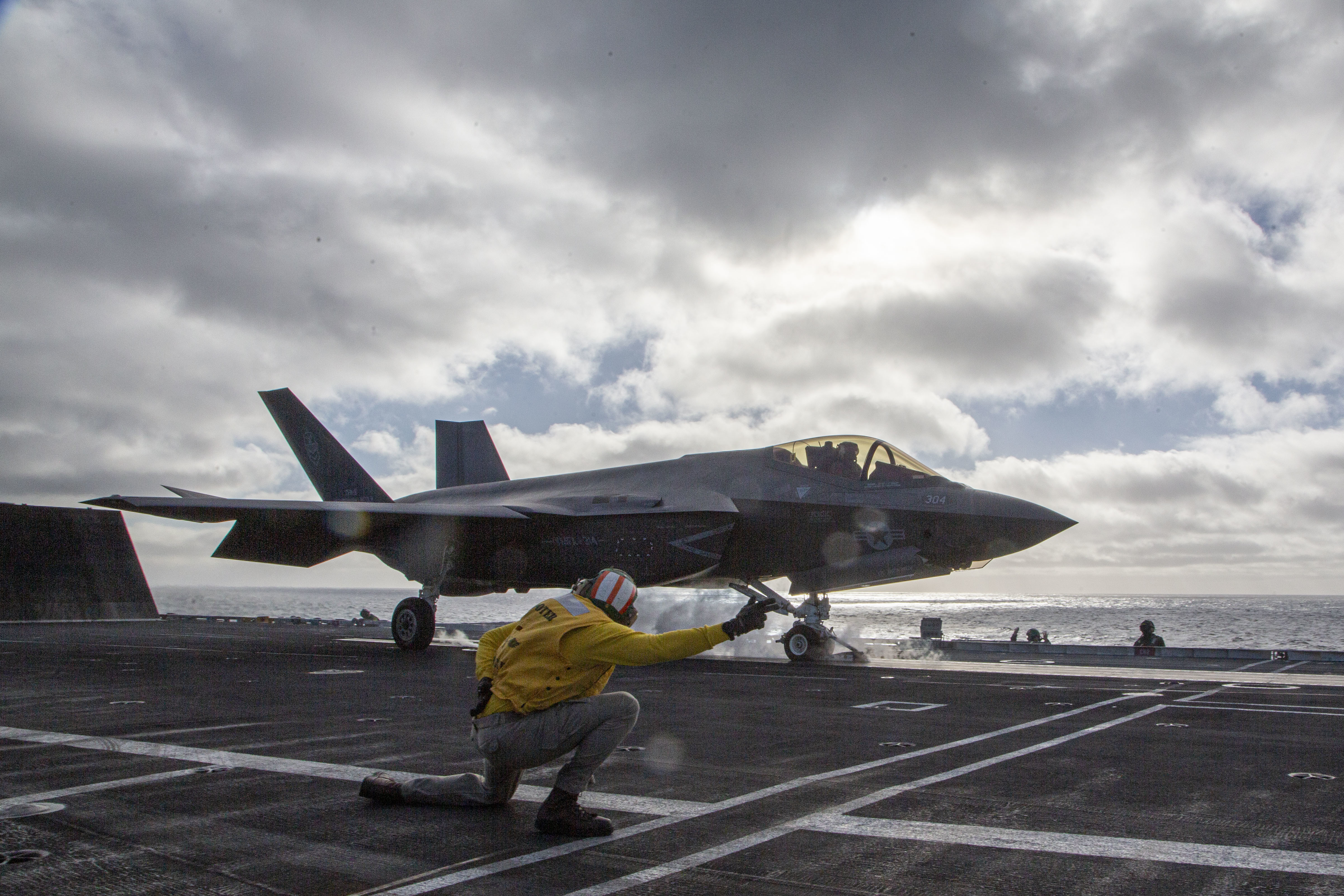 NAWCWD Team Delivers F-35 MDF in Record Time > United States Navy ...
