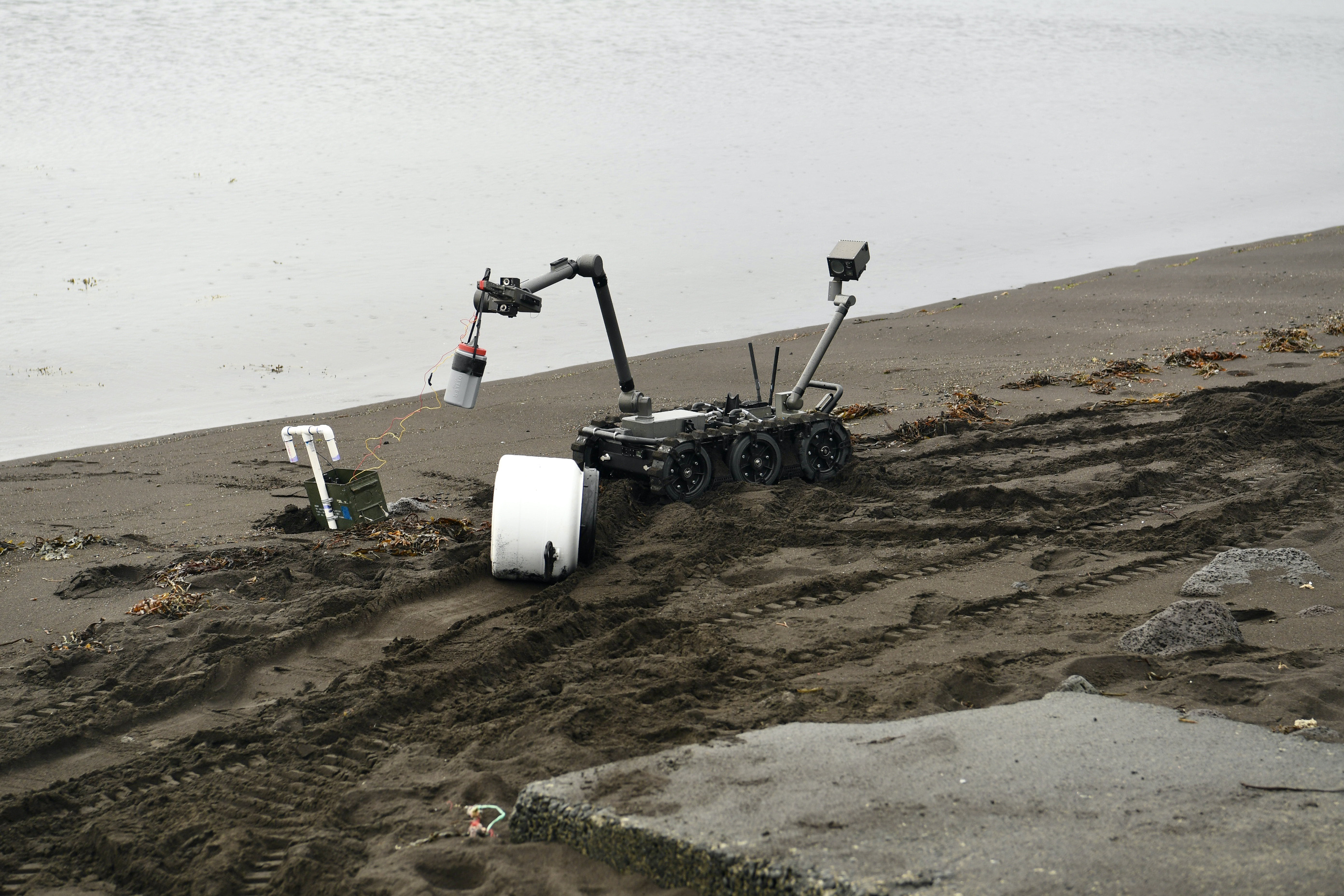 U.S. Navy EOD develops IED exploitation capabilities with NATO allies ...