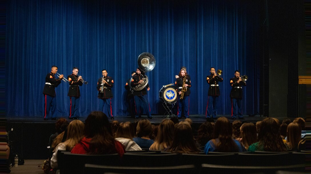 Marine Forces Reserve Band Tours Wisconsin