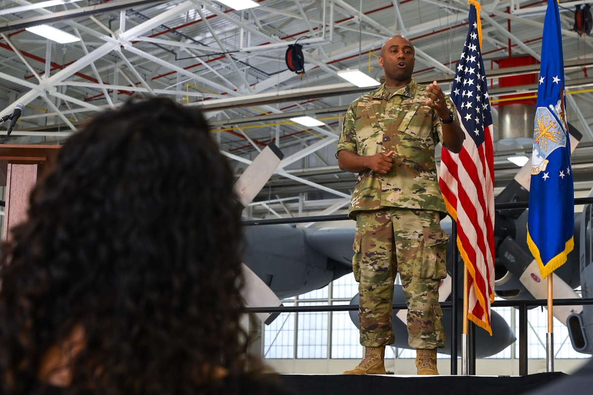 New chief, new era > 927th Air Refueling Wing > Article Display
