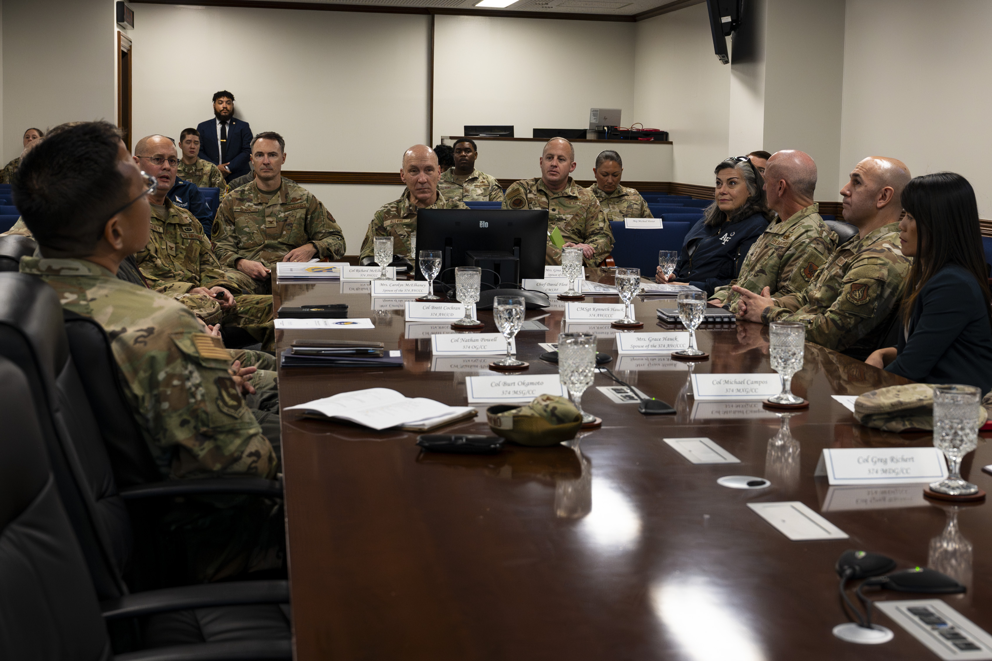 CSAF, CMSAF discuss readiness, reoptimization during Yokota AB visit ...