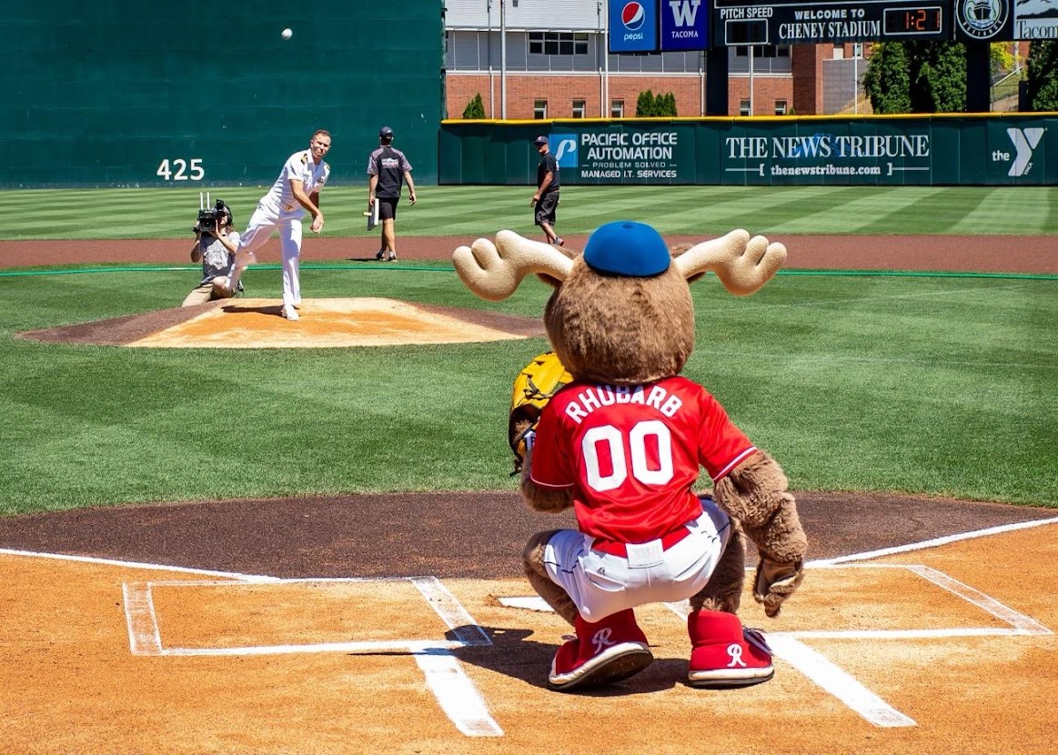 More than a Miracle for These Mets Fans > Navy Medicine > News