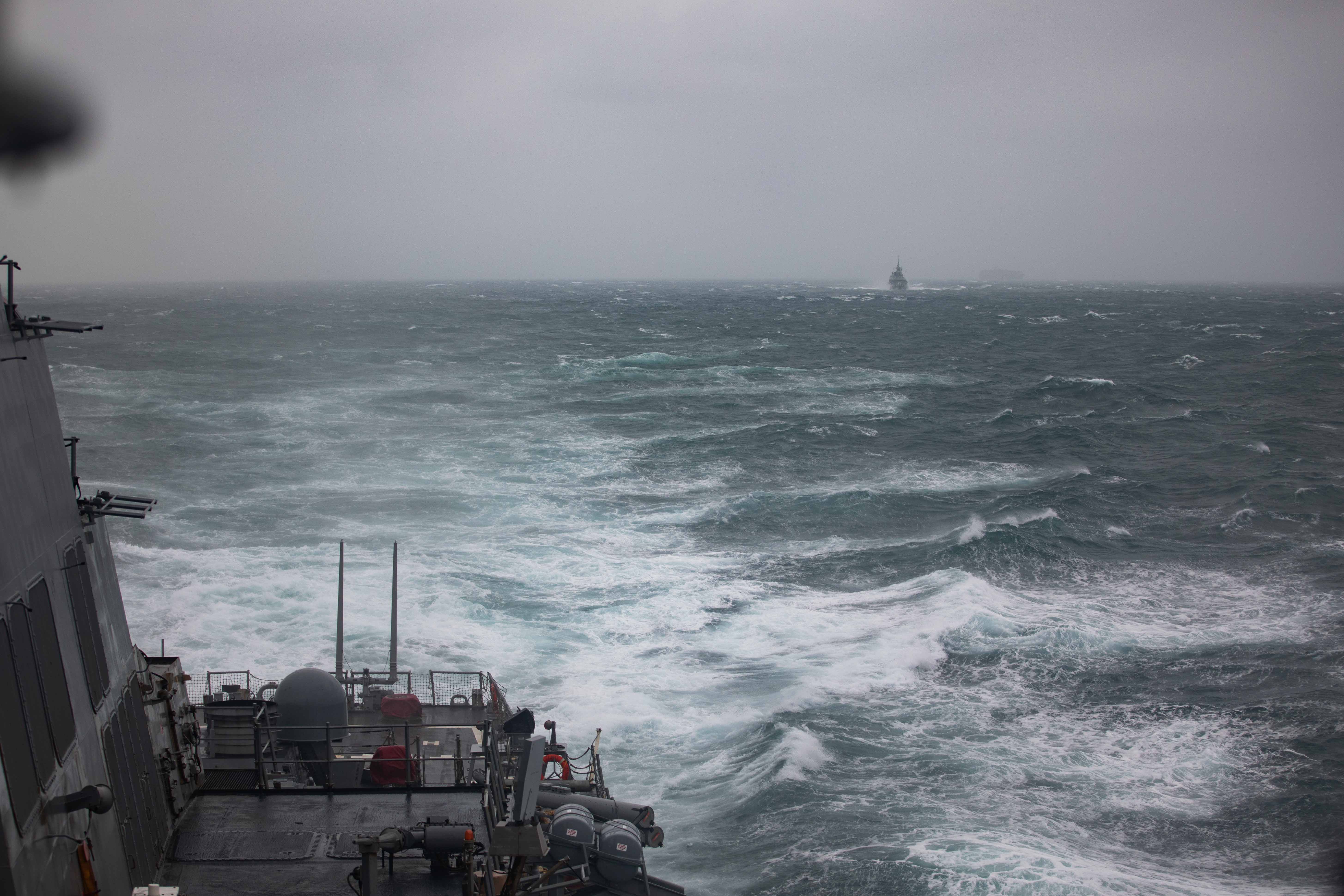 U.S. 7th Fleet Destroyer and The Royal Canadian Navy Conduct Bilateral ...