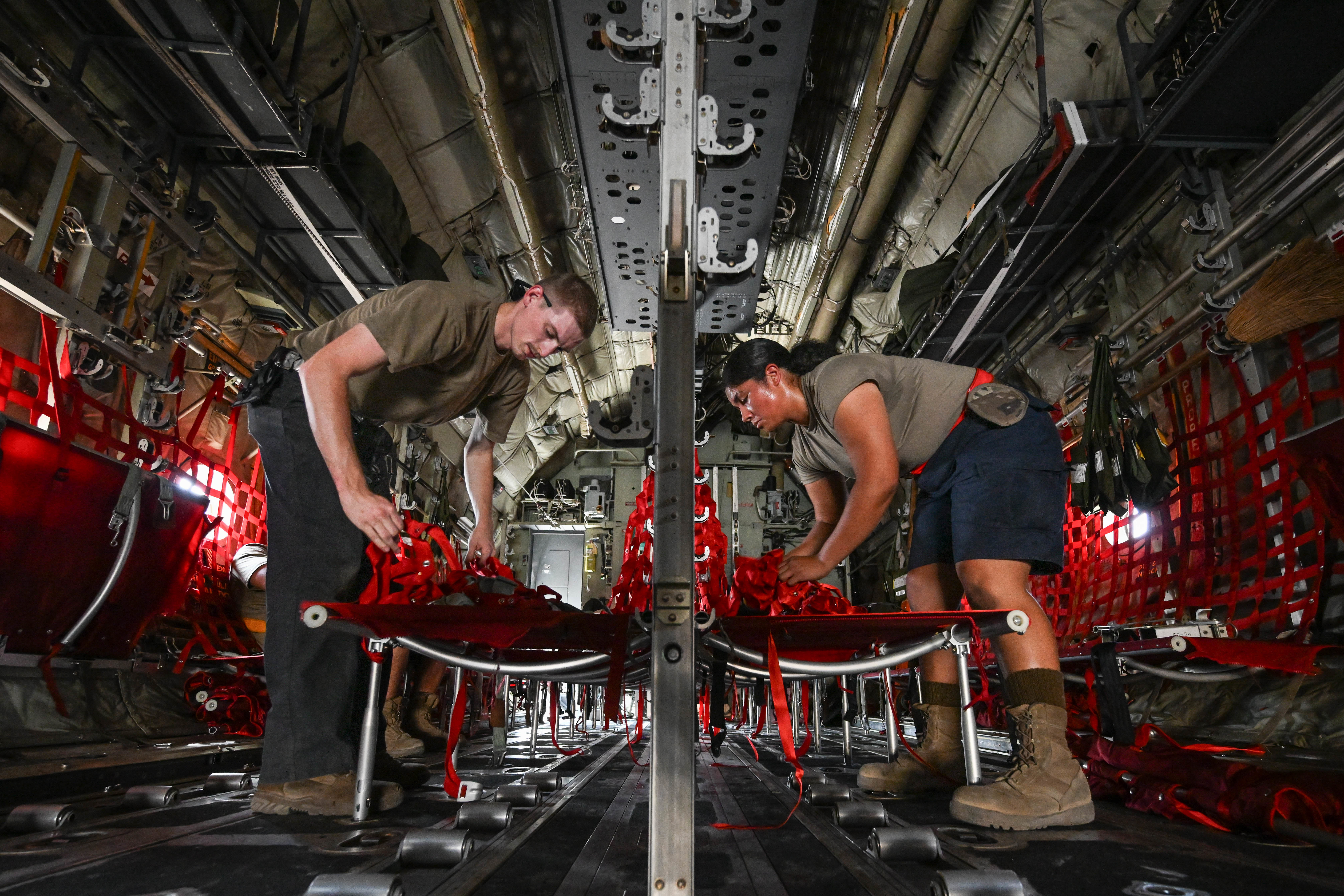 C-130J crew chiefs deliver combat ready aircraft > U.S. Air Forces ...