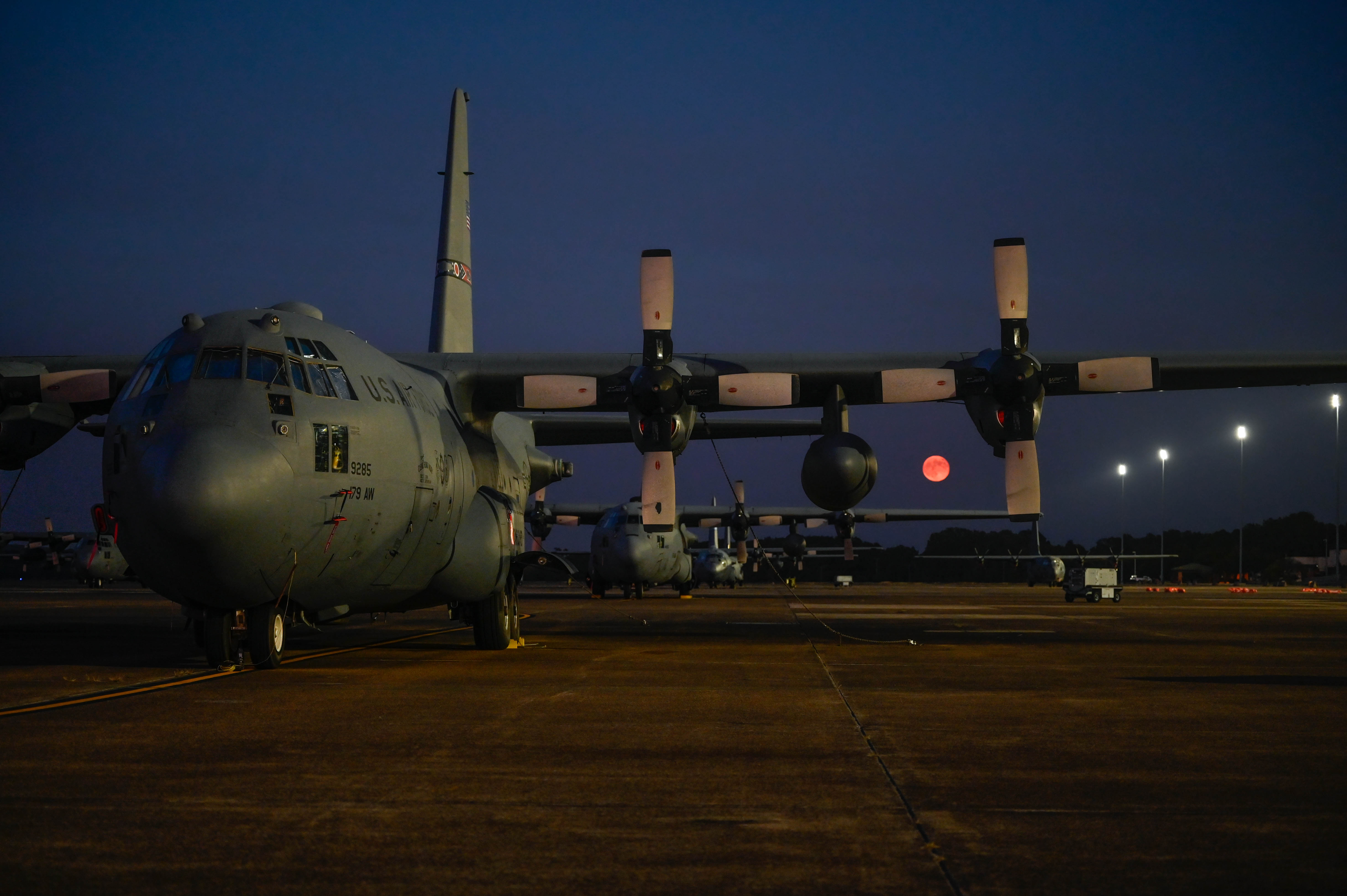 “Hunter’s Moon” illuminates Team Little Rock > Little Rock Air Force ...