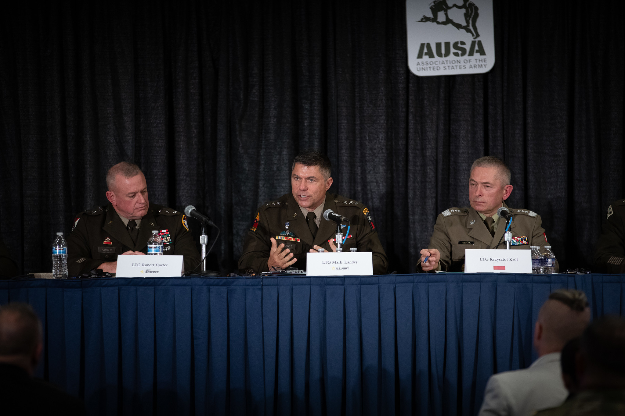 Top Army leaders discuss building combat-ready reserve forces in ...