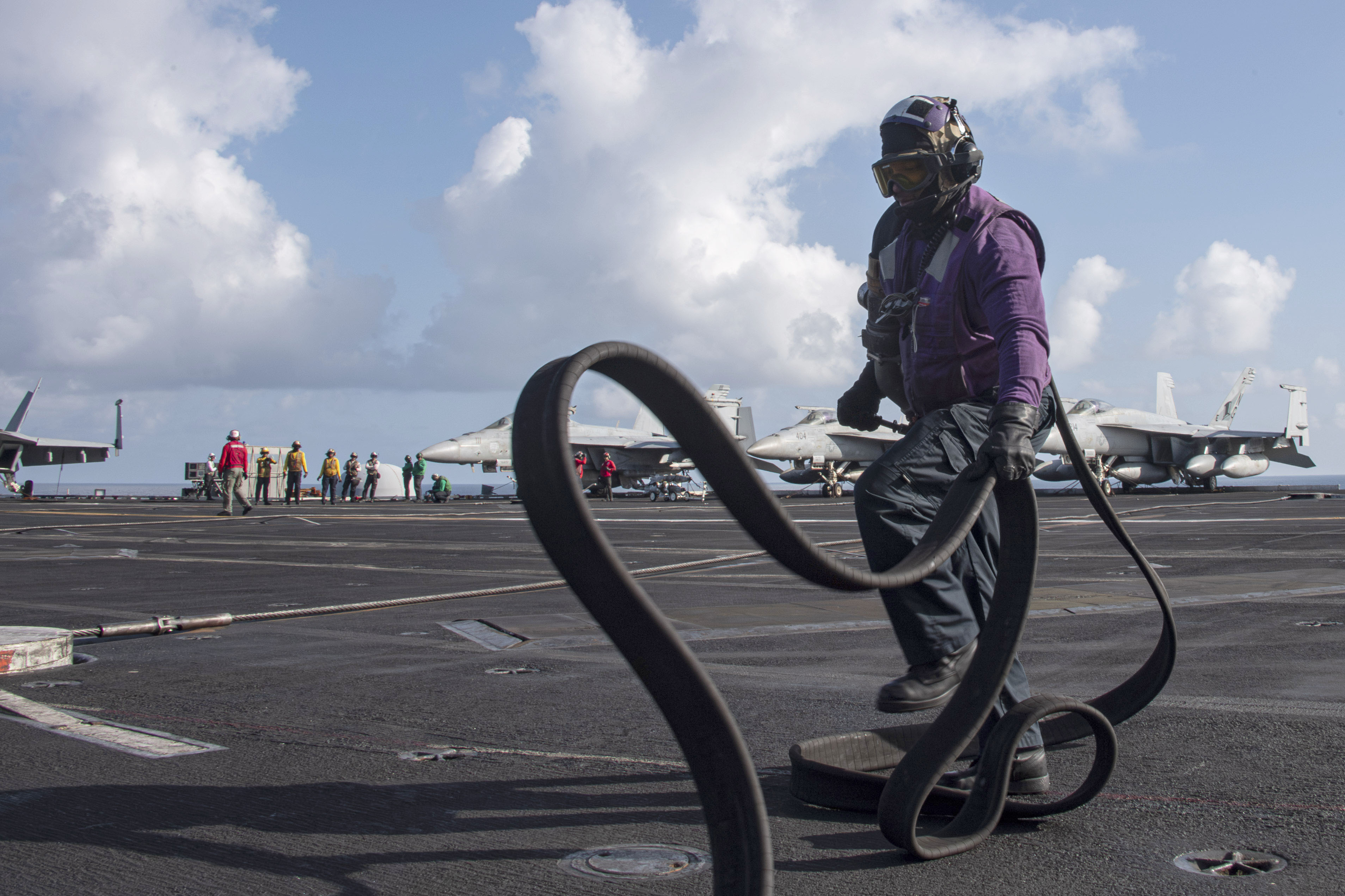USS Abraham Lincoln underway operations in U.S. 5th Fleet > United ...