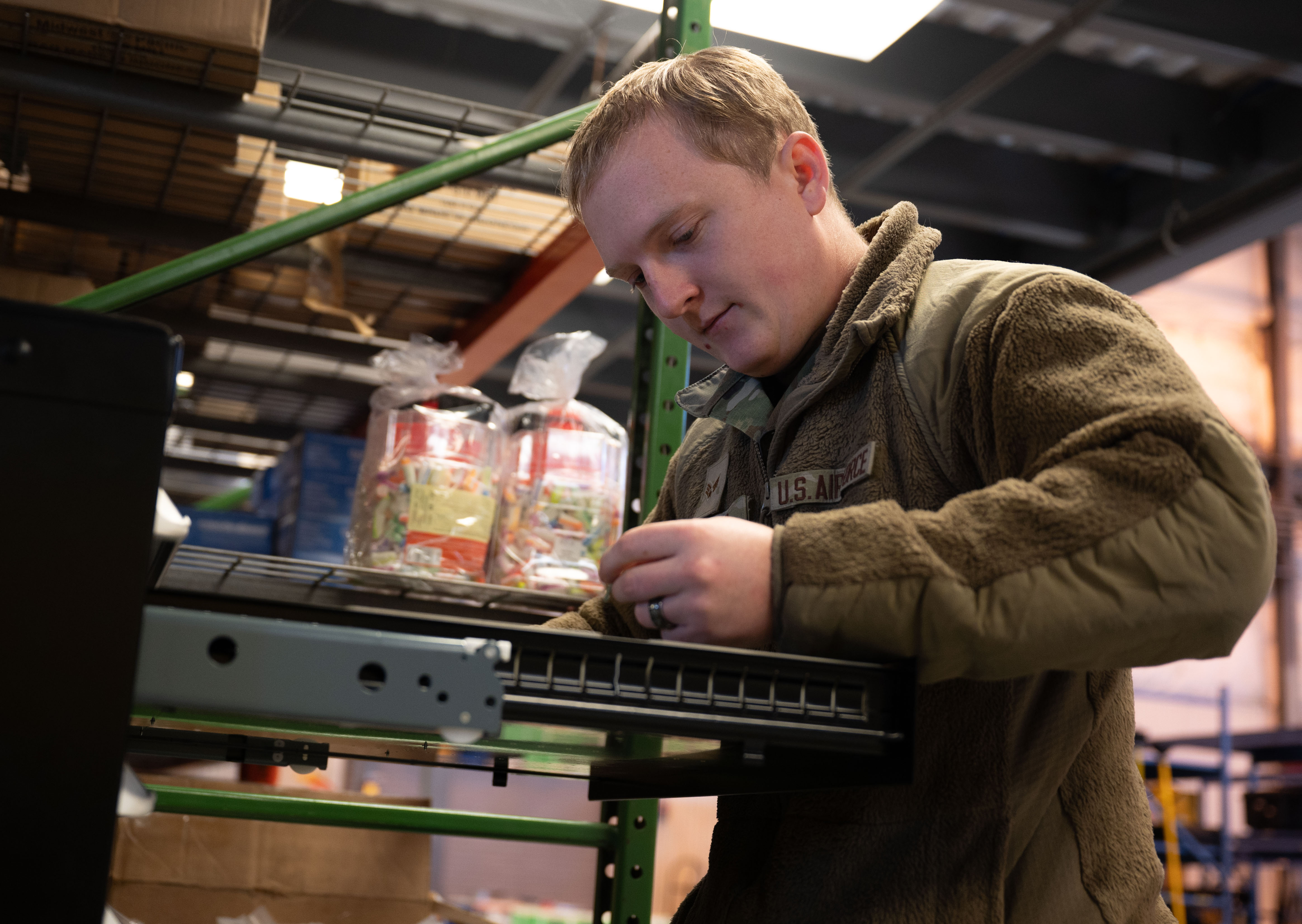 736th AMXS maintainers keep the mission moving > Dover Air Force Base ...