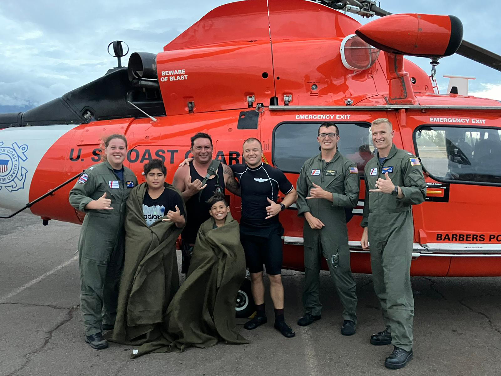 Coast Guard rescues father, sons after boat capsizes south of Lanai ...
