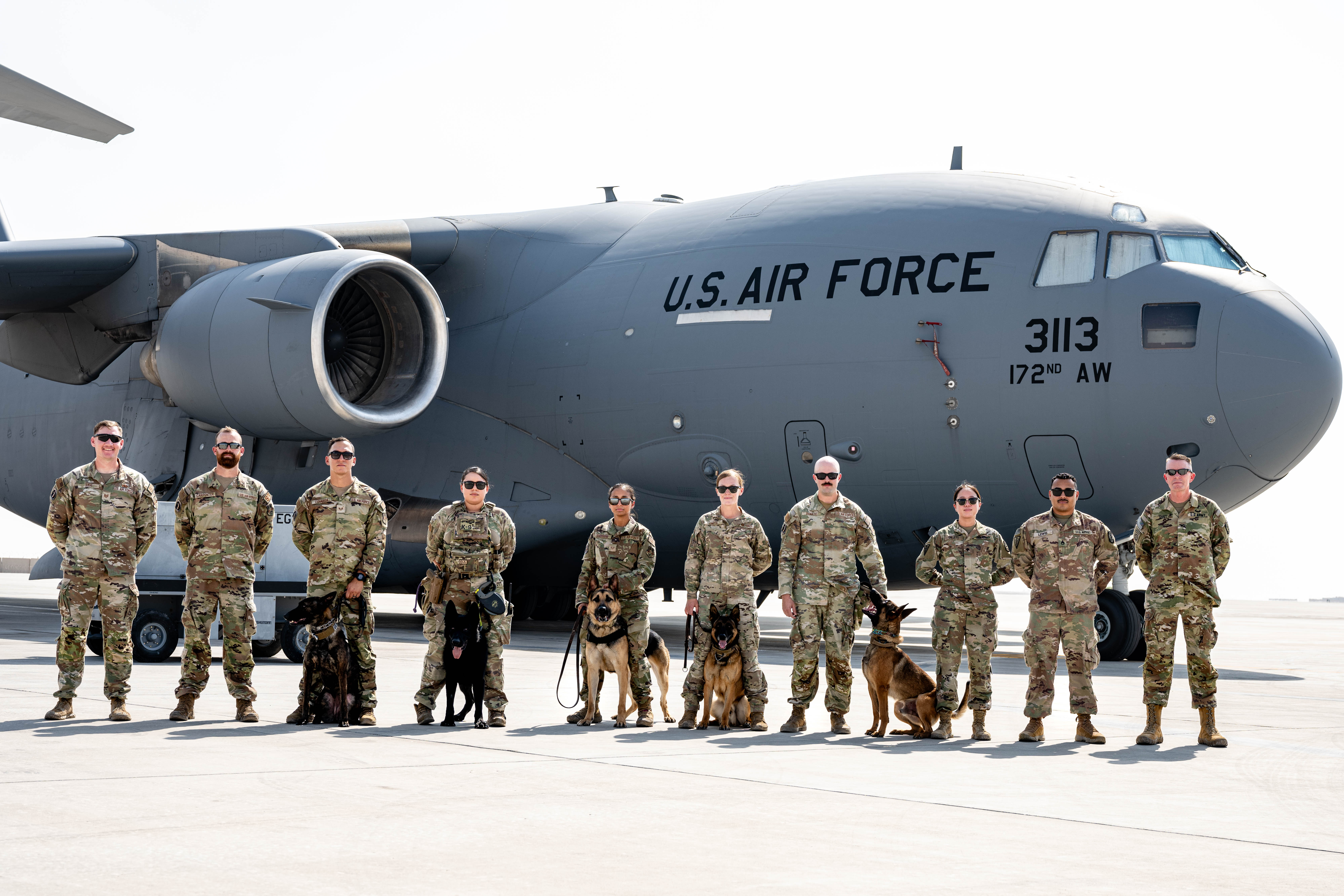 Military Working Dog Handler Portraits > U.S. Air Forces Central ...