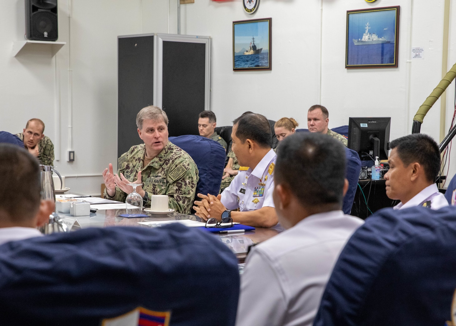 U.S. 7th Fleet Attends Staff Talks with Indonesian Navy Leadership > U ...