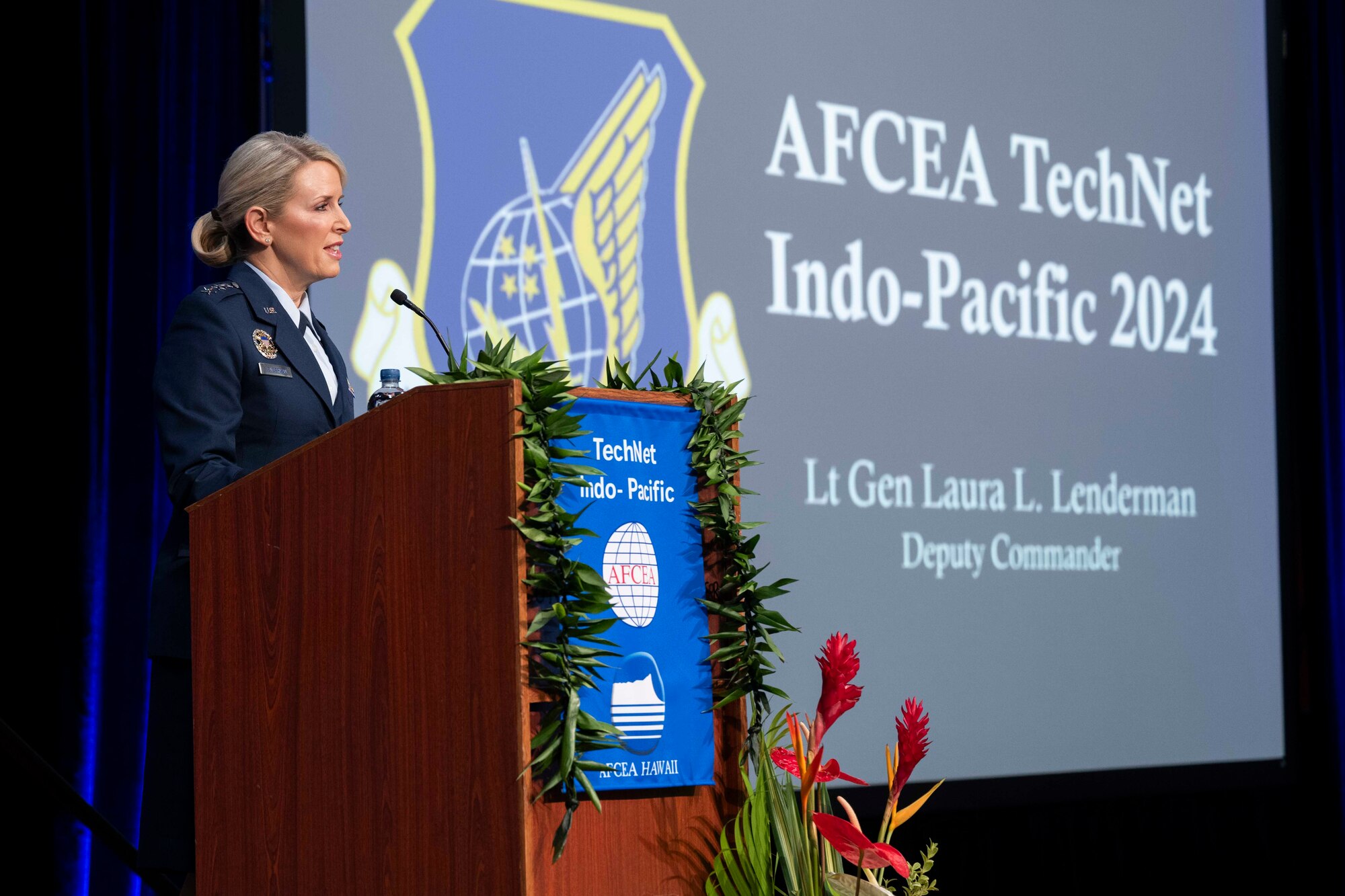 Lt. Gen. Lenderman emphasizes collaboration, innovation at AFCEA ...
