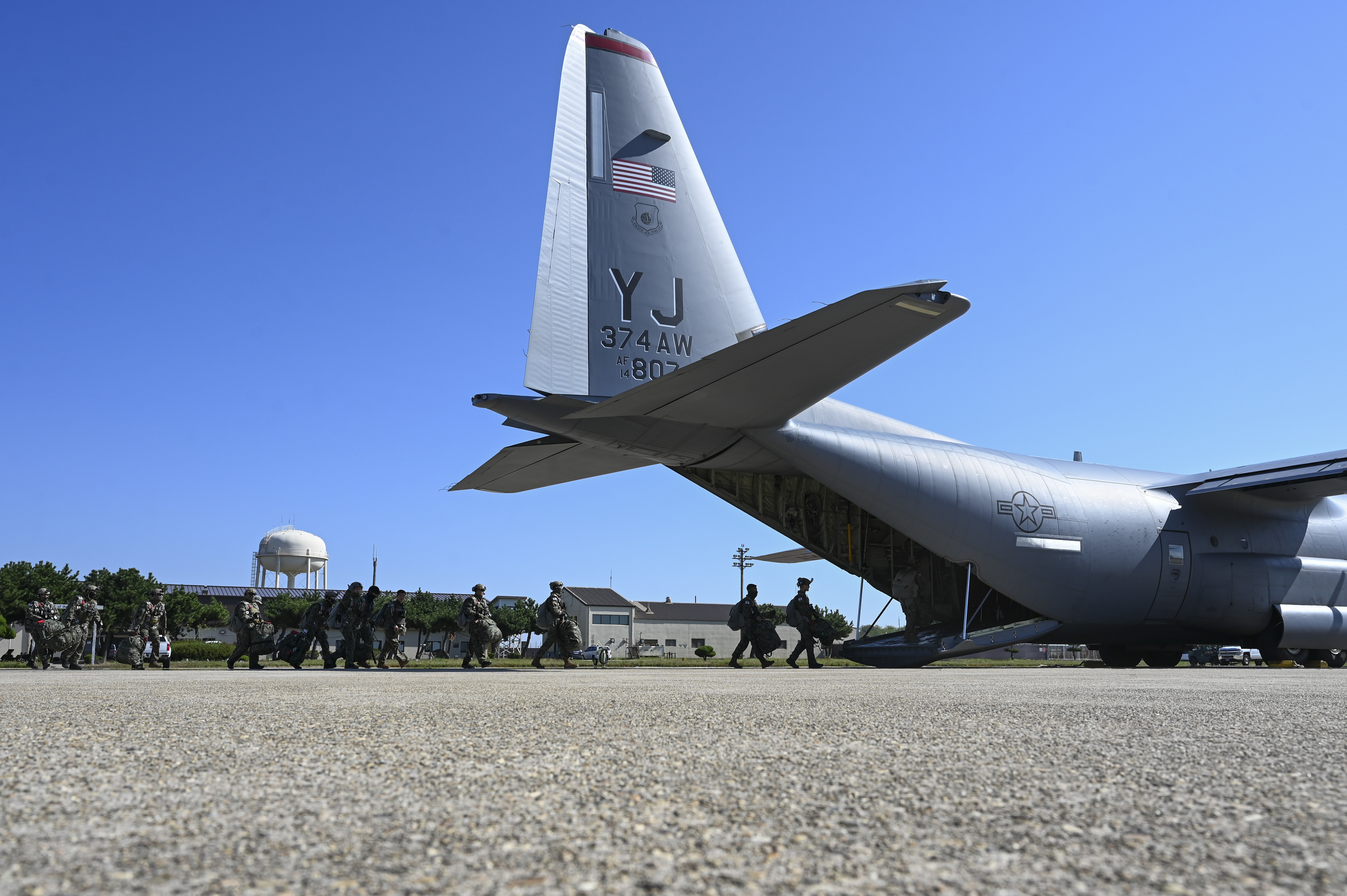 Kunsan, Yokota Air Bases collaborate, enable U.S., ROK SOF high ...