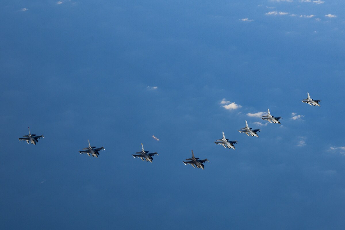 ROK, U.S. conduct large scale F-16 aerial maneuvers for Freedom Flag 24 ...