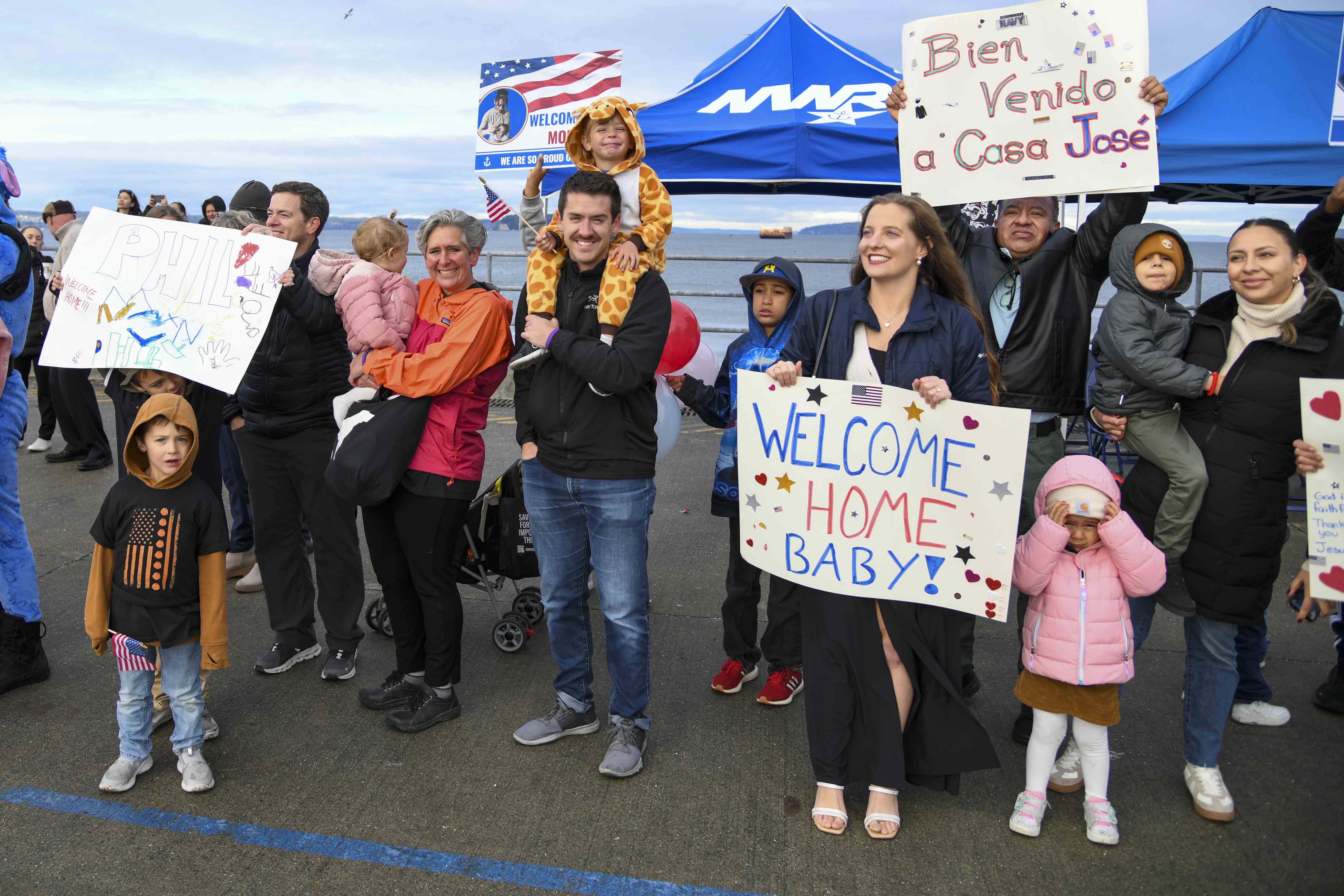 USS John S. McCain Returns Home from Deployment > Commander, U.S. 3rd ...
