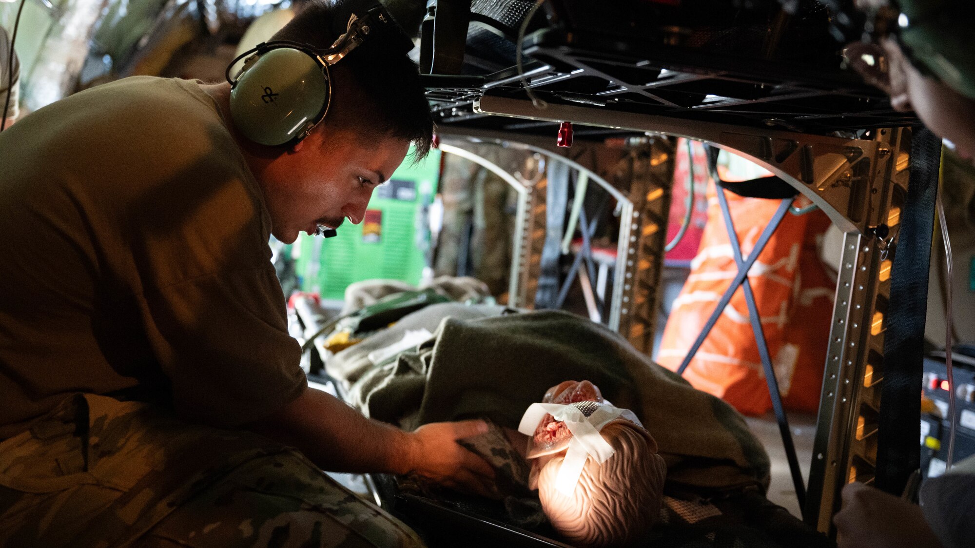 18th AES trains to answer the call > Air Force Medical Service > Display
