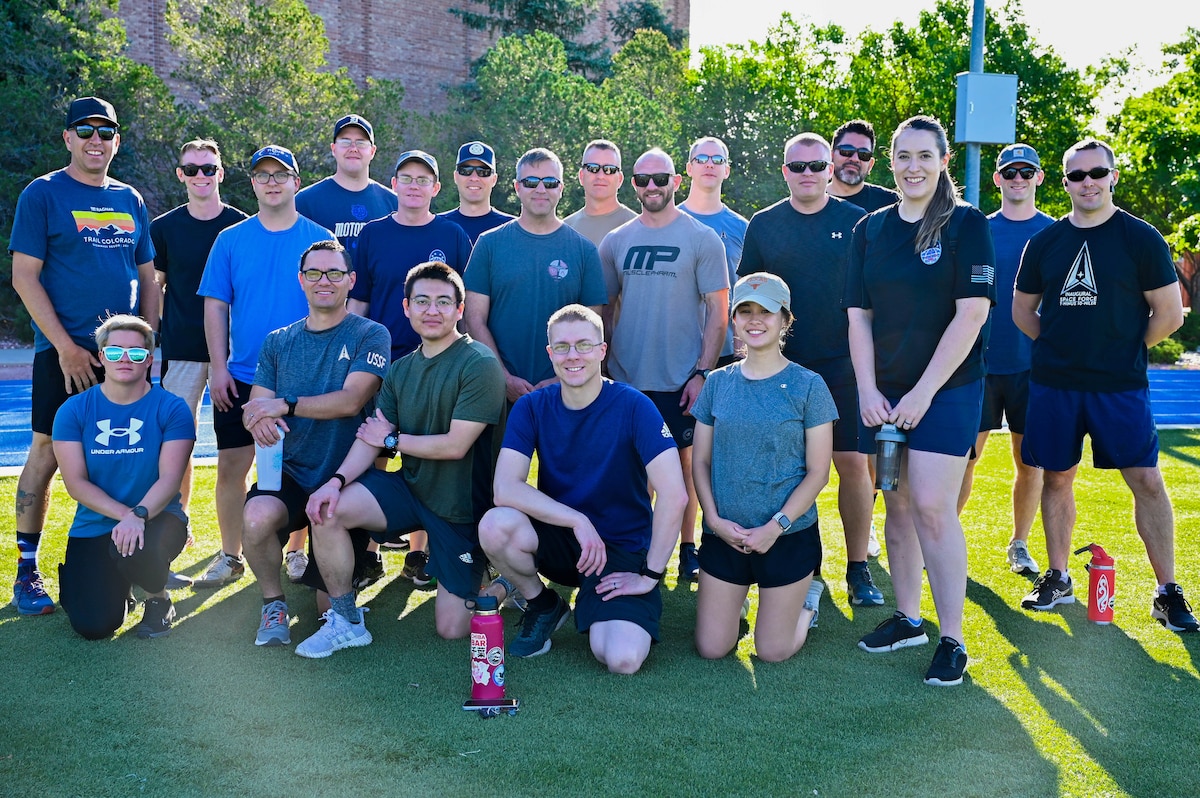 DEL 12 partners with Guardian Resilience Teams for cognitive physical training session ...