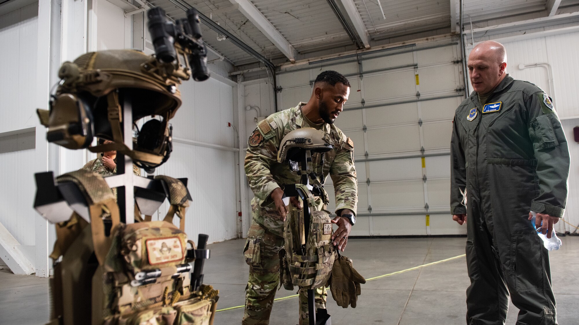 AMC/A3 director of operations visits Travis > Travis Air Force Base ...