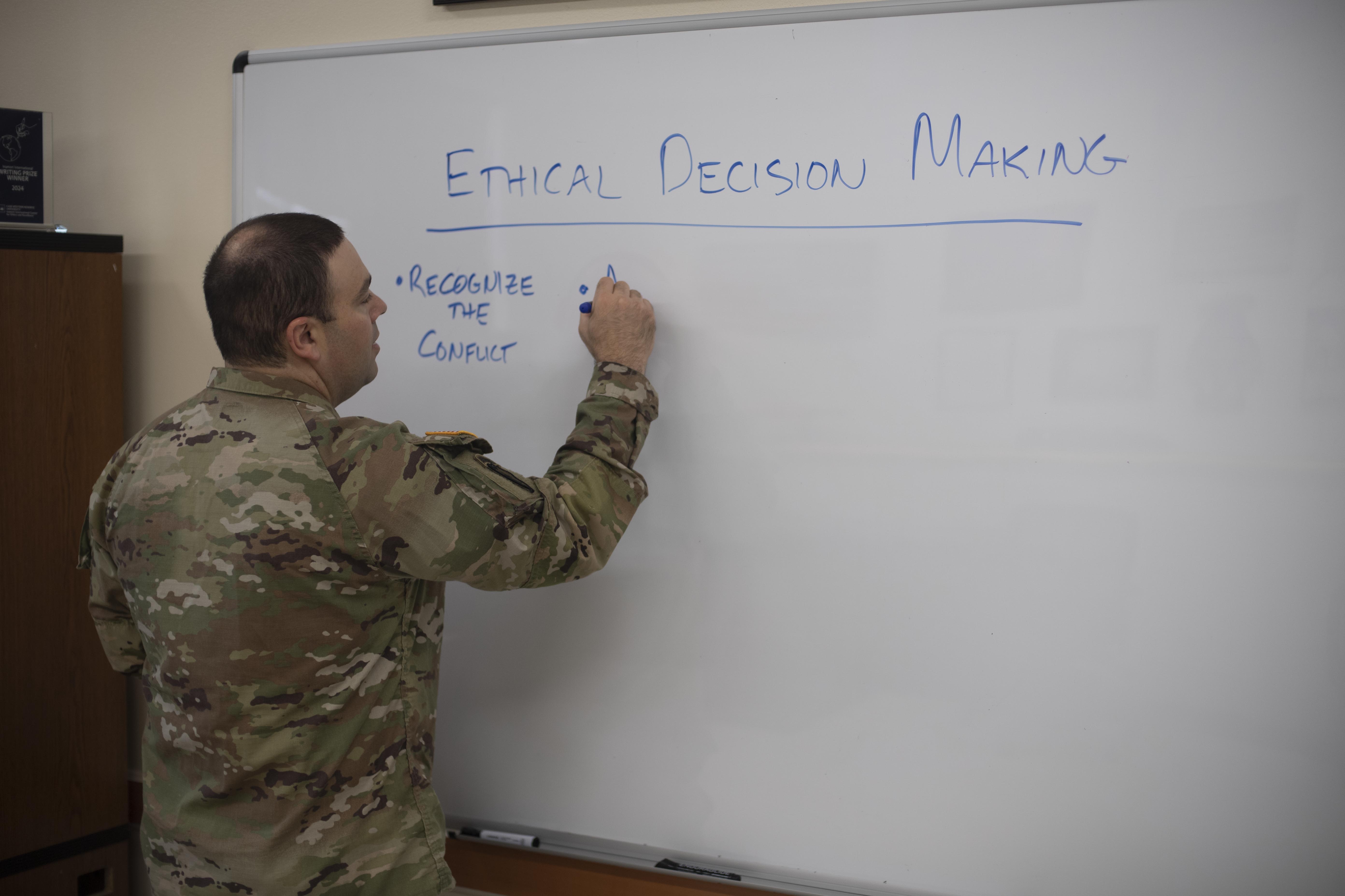 NCOLCoE Welcomes New Chaplain > 75th U.S. Army Reserve Innovation ...