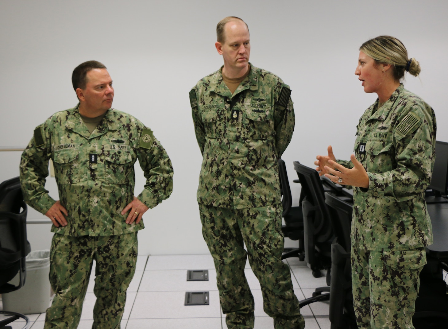 Chief of naval personnel visits IWTC San Diego > Naval Education and ...