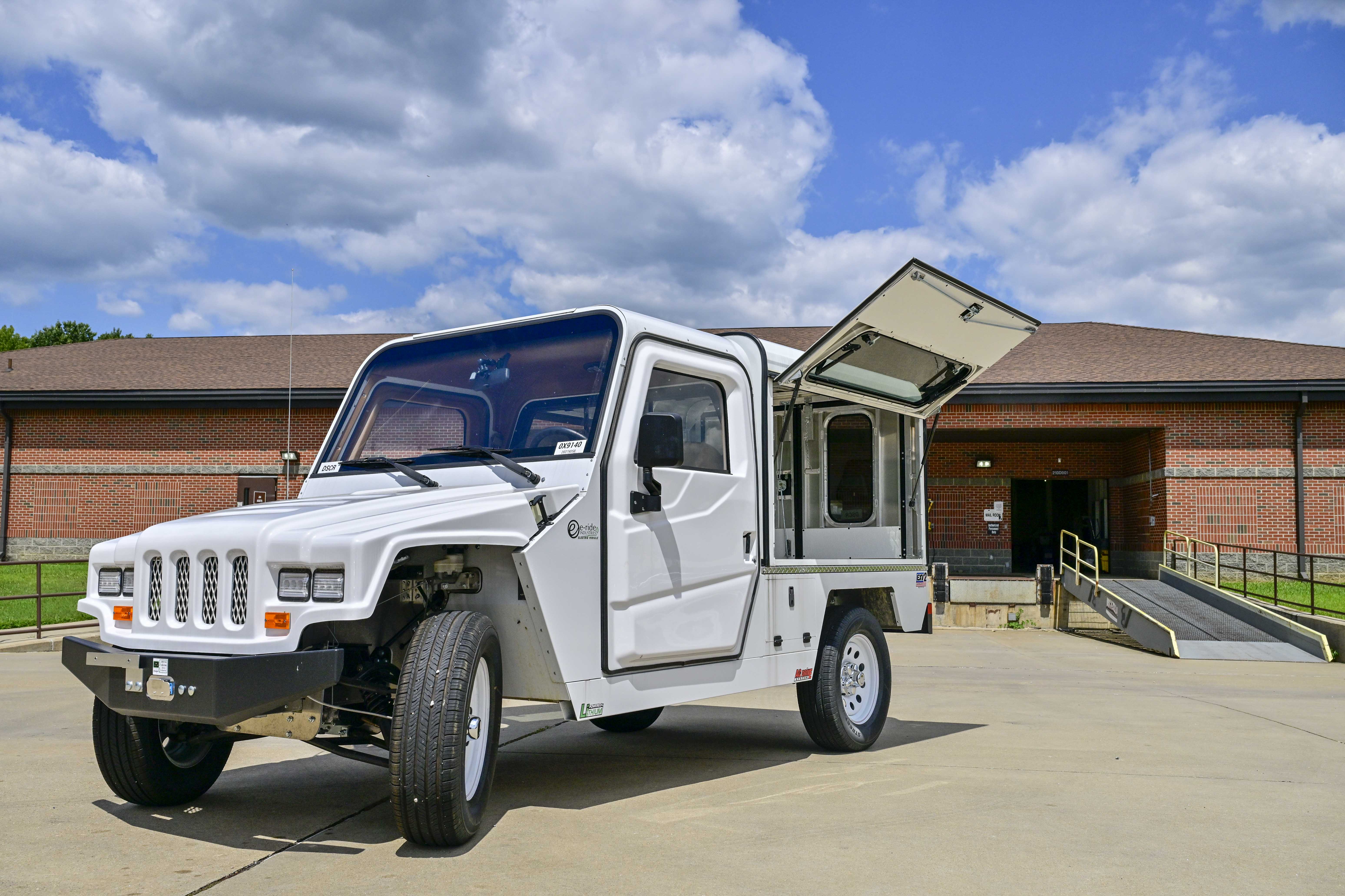 DLA vehicle managers reduce gas emissions, promote safety > Defense ...