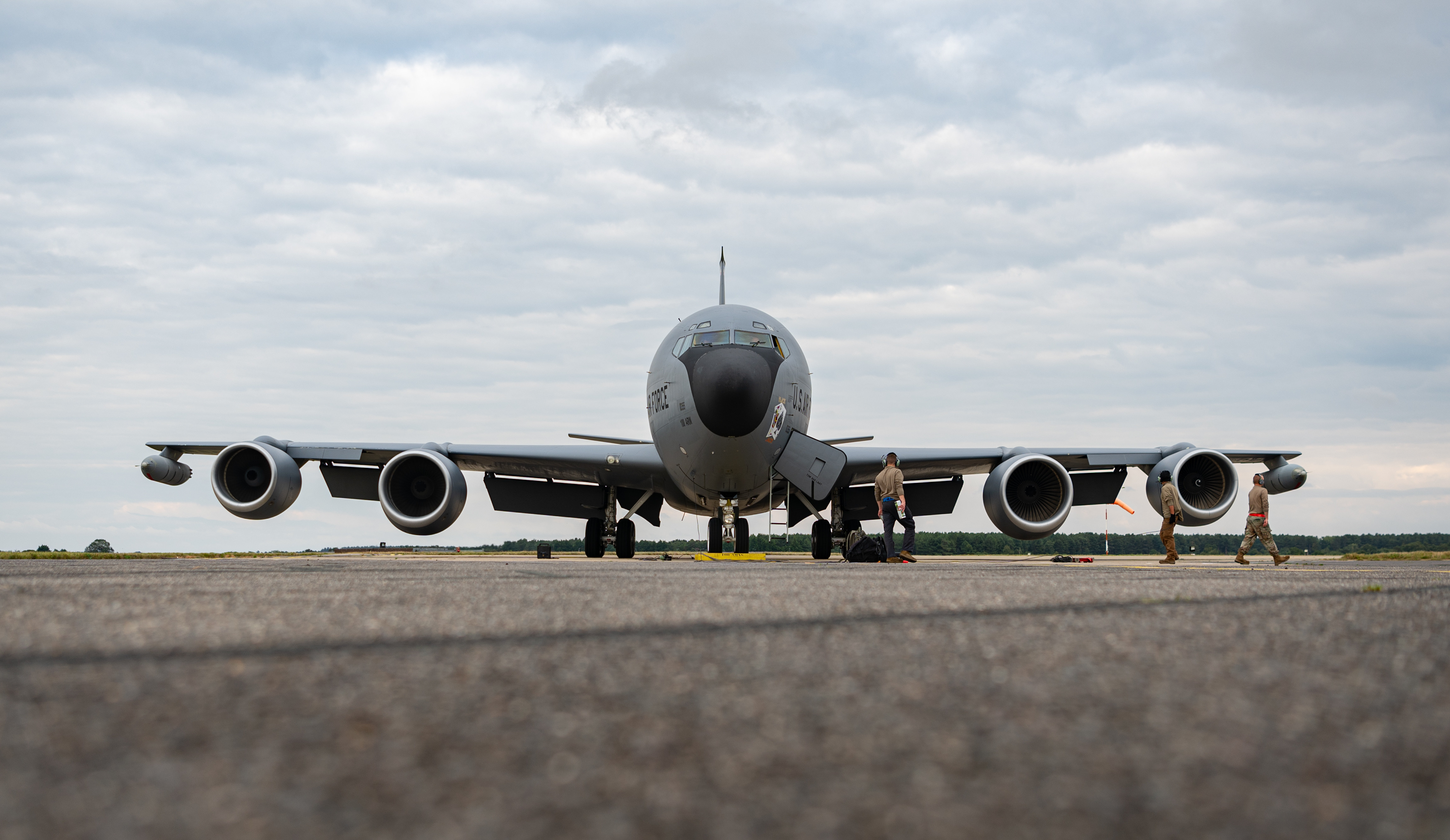 351st ARS refuels MC-130J during reduced altitude mission > Royal Air ...
