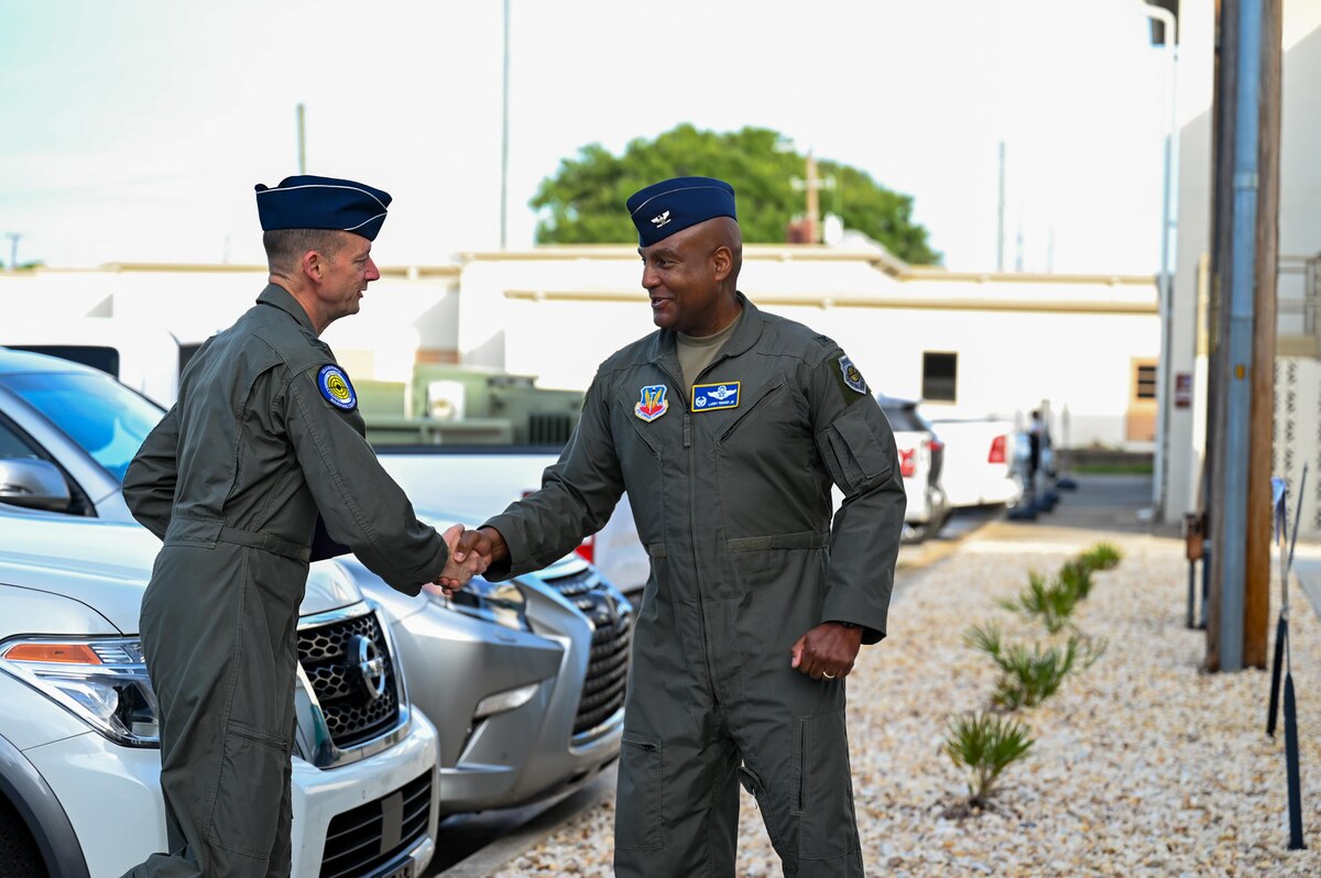 USAFWC leadership visit 350th SWW > 350th Spectrum Warfare Wing > News ...