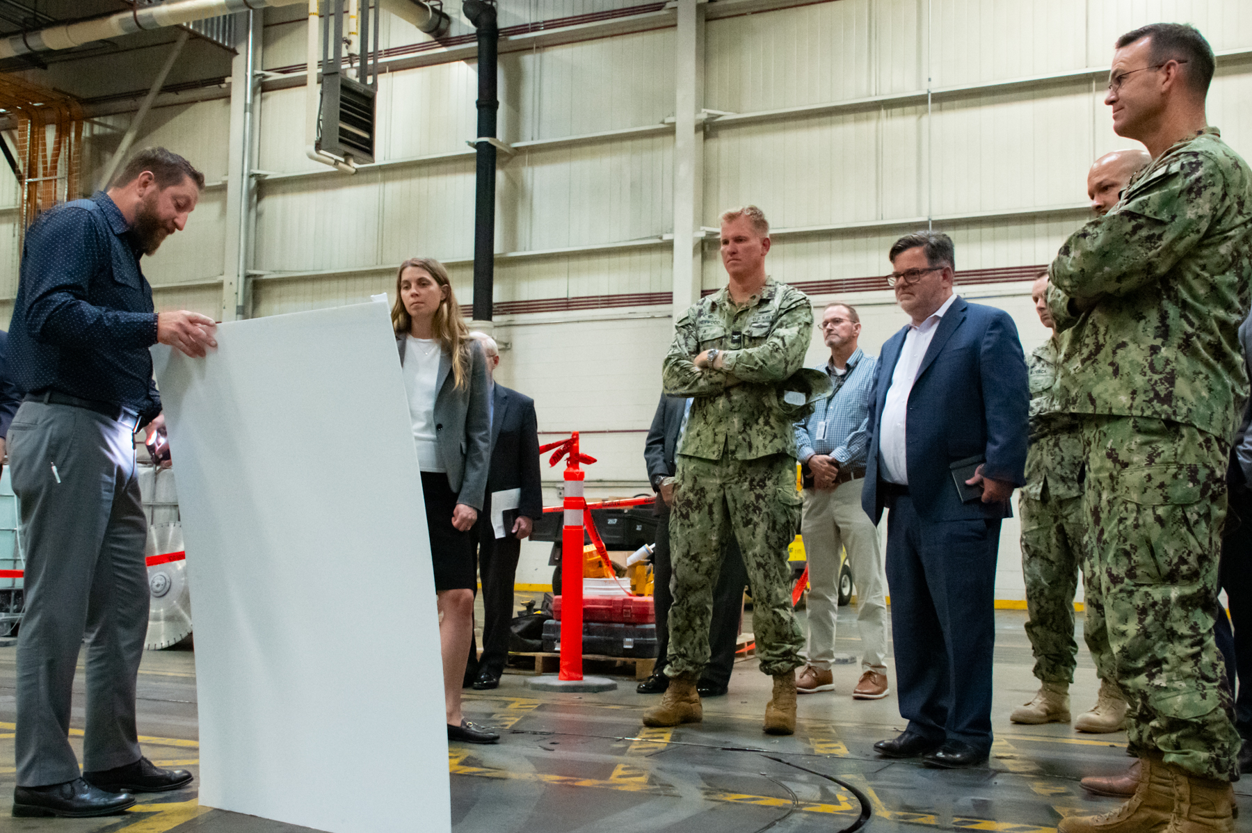 DLA Distribution hosts Navy experts for modernization, capabilities ...