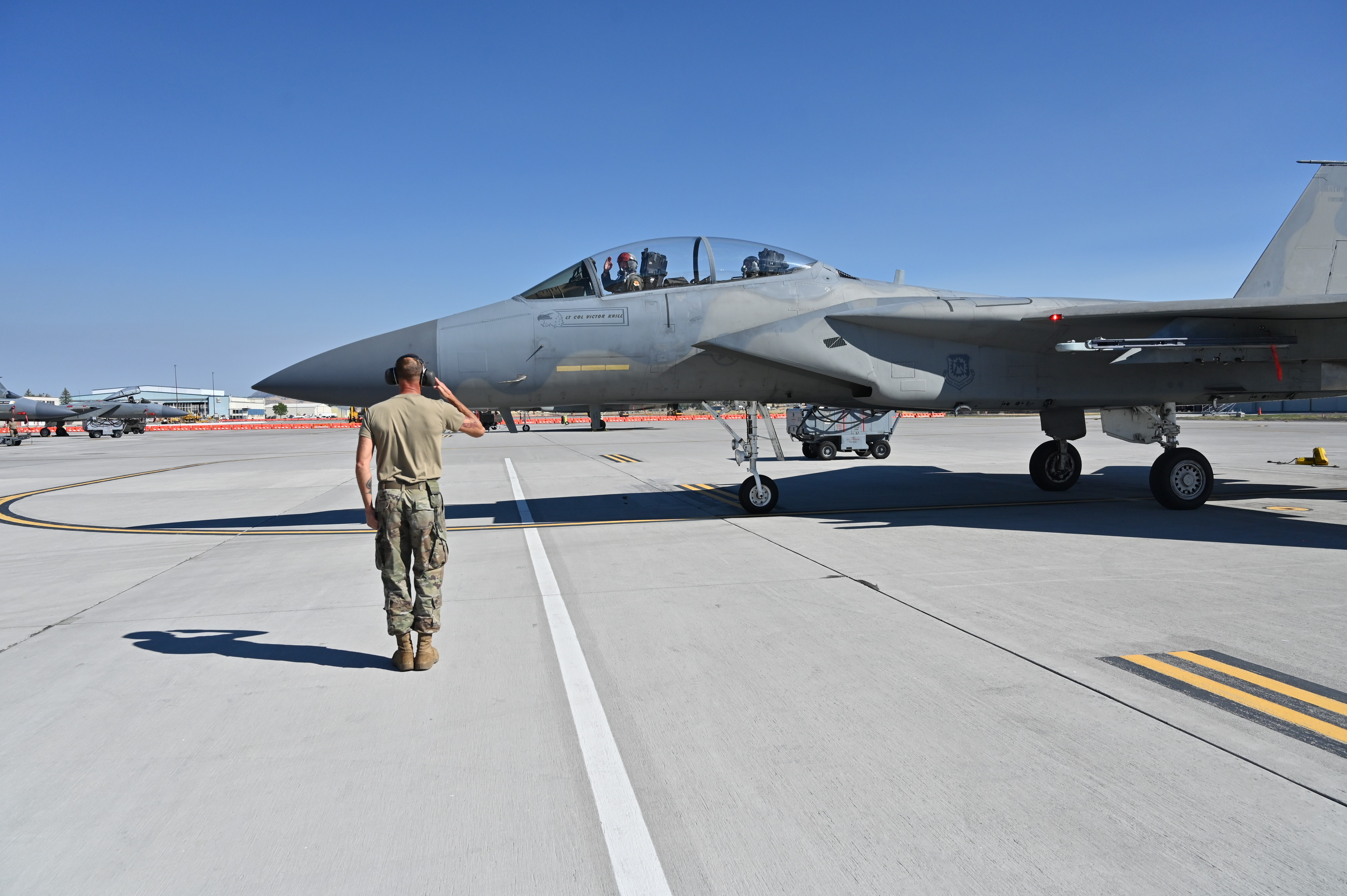 Team Kingsley F-15 Spouse Taxi > 173rd Fighter Wing > Article Display