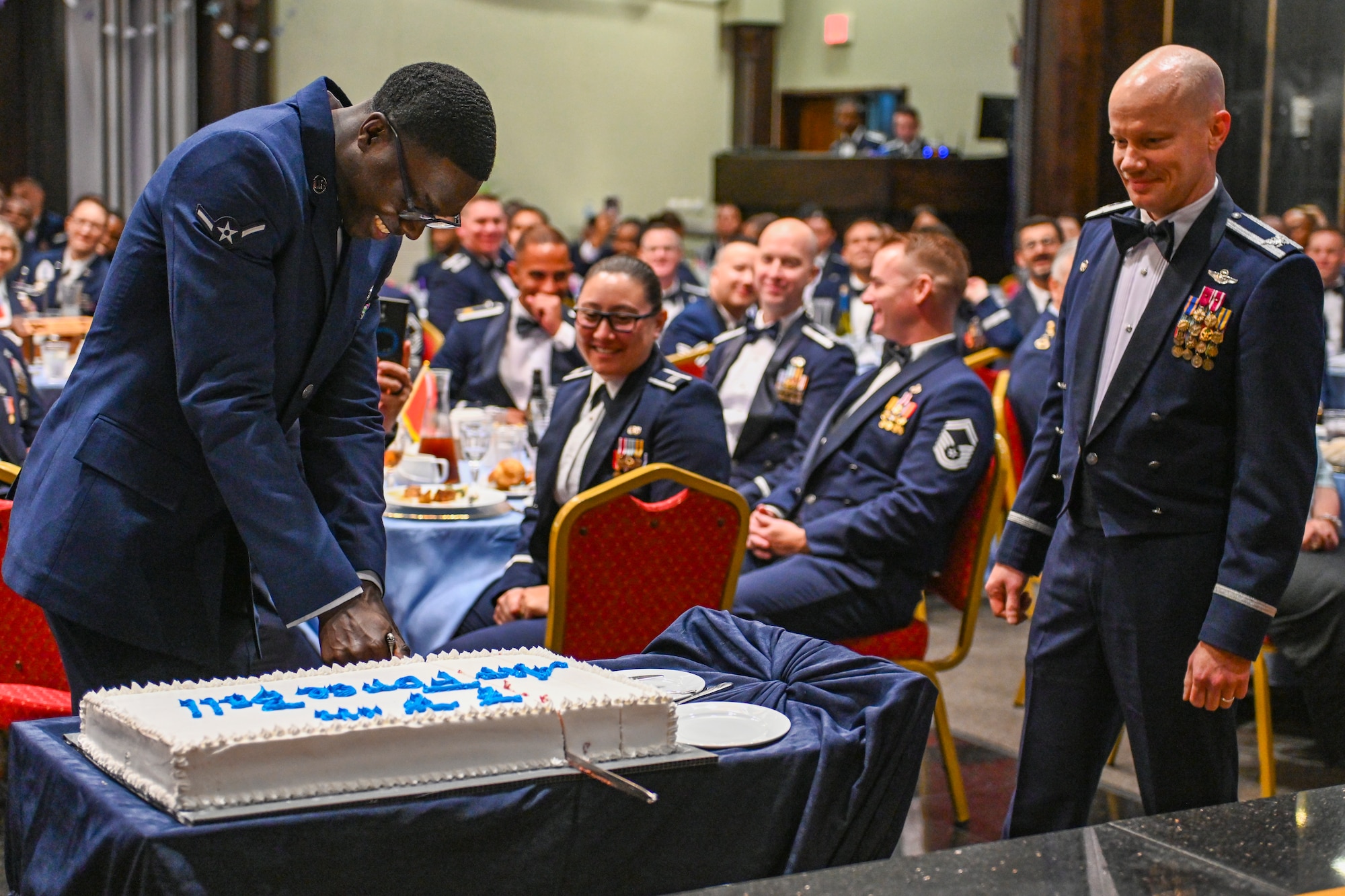 Incirlik celebrates Air Force Ball > Incirlik Air Base > Article Display