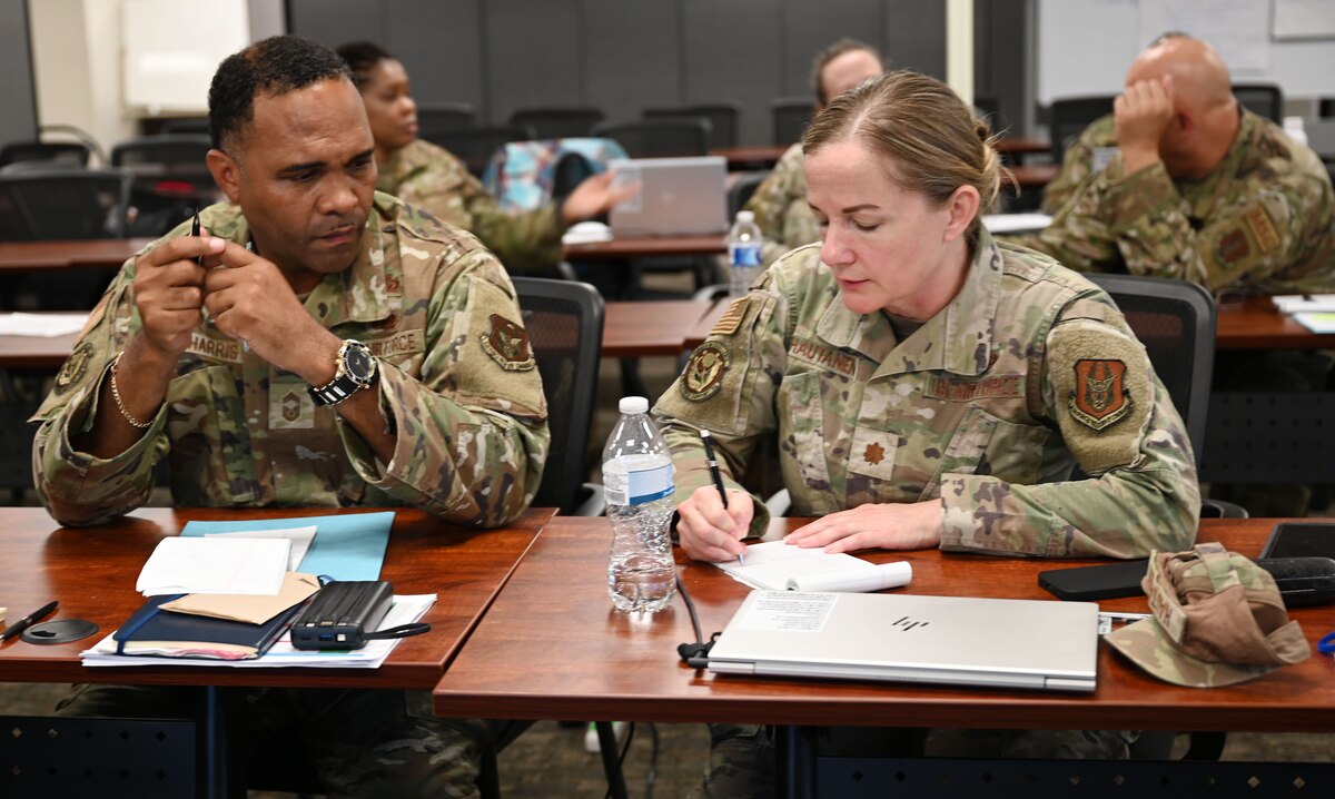 Military leaders learn communication tactics at Triad Summit > Grissom ...