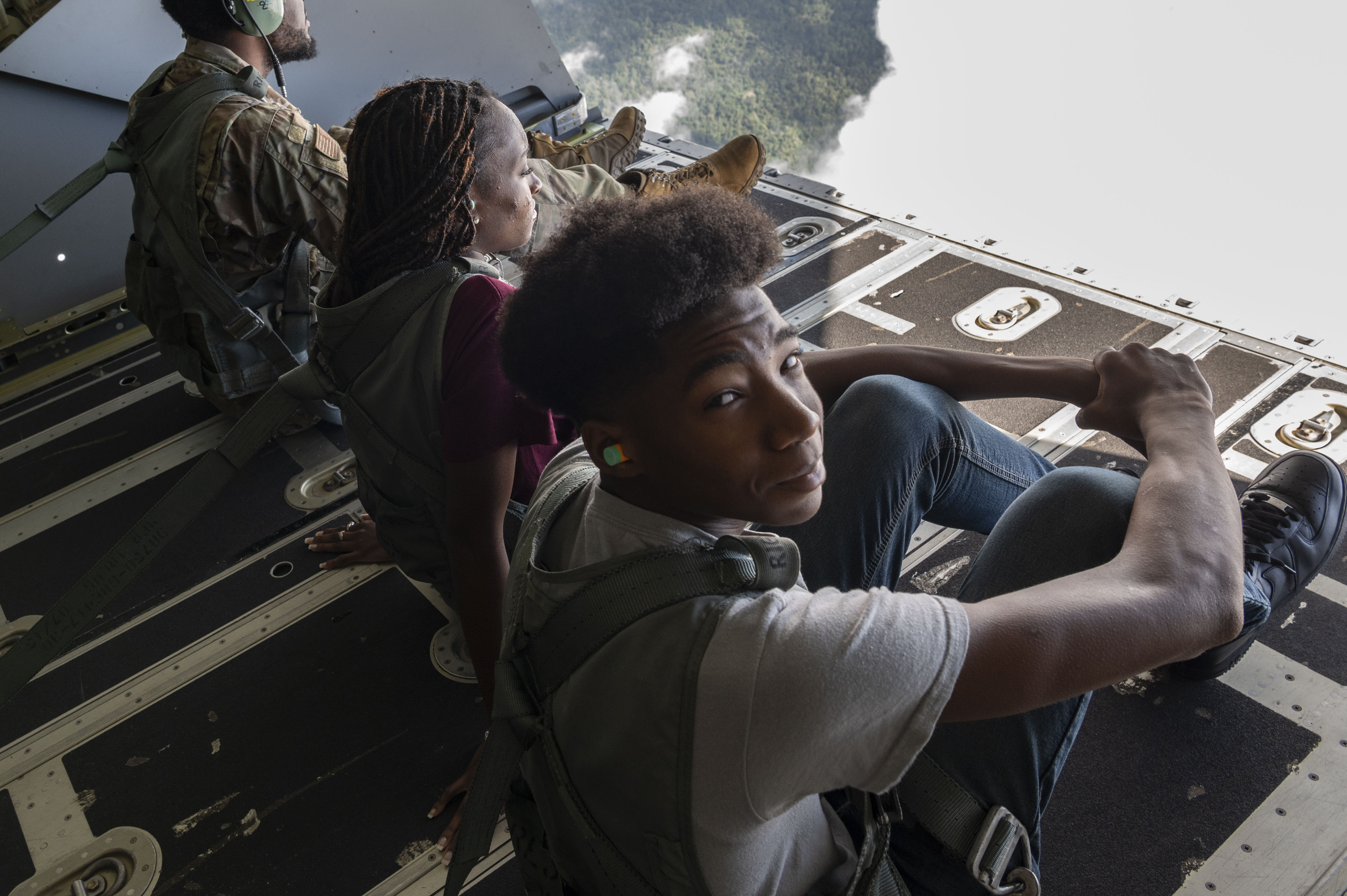 15th SOS inspires future aviators > Air Force Special Operations ...