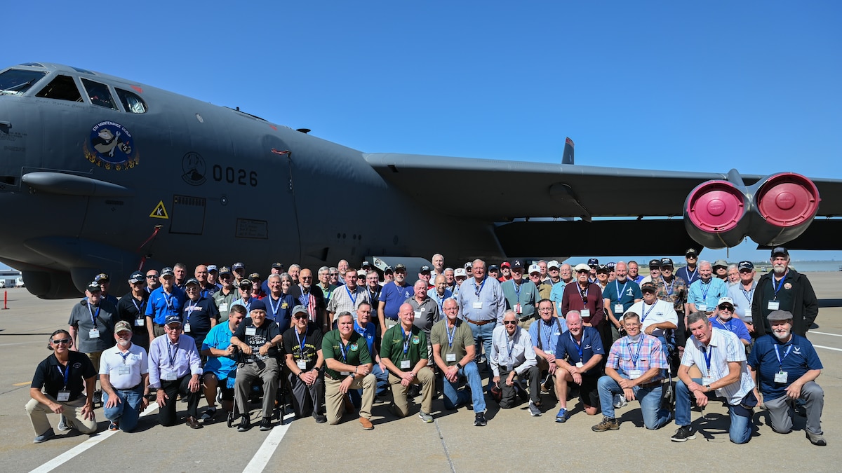 Photos: B-52 Veterans visit OC-ALC > Tinker Air Force Base > Article ...