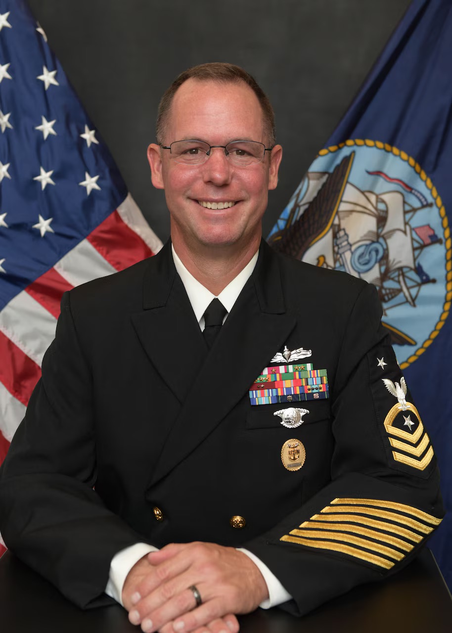 Command Master Chief, Amphibious Squadron 4 > Commander, Naval Surface ...