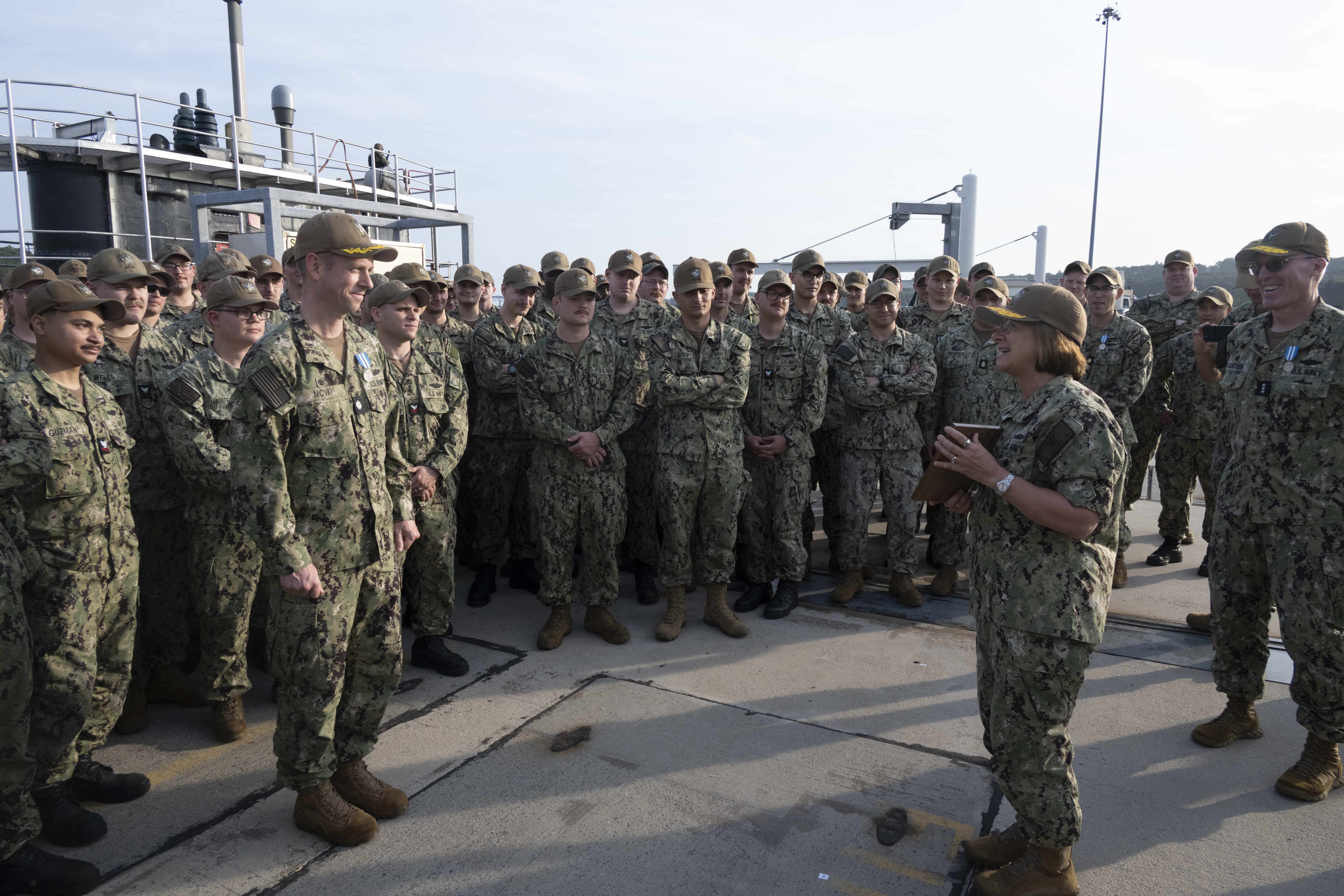 CNO presents first-ever Arctic Service Medal to Submariners > United ...