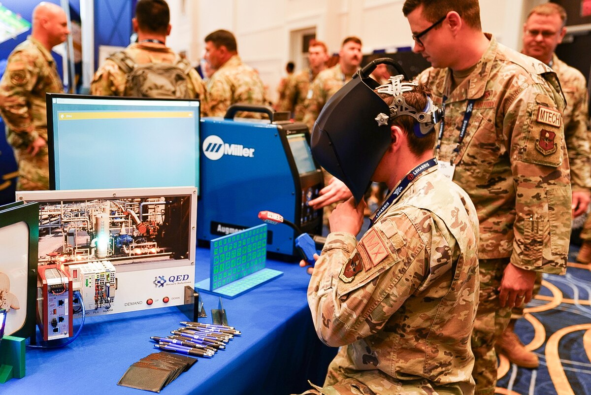 2 AF makes an appearance at the AFA Air, Space & Cyber Conference > Air ...