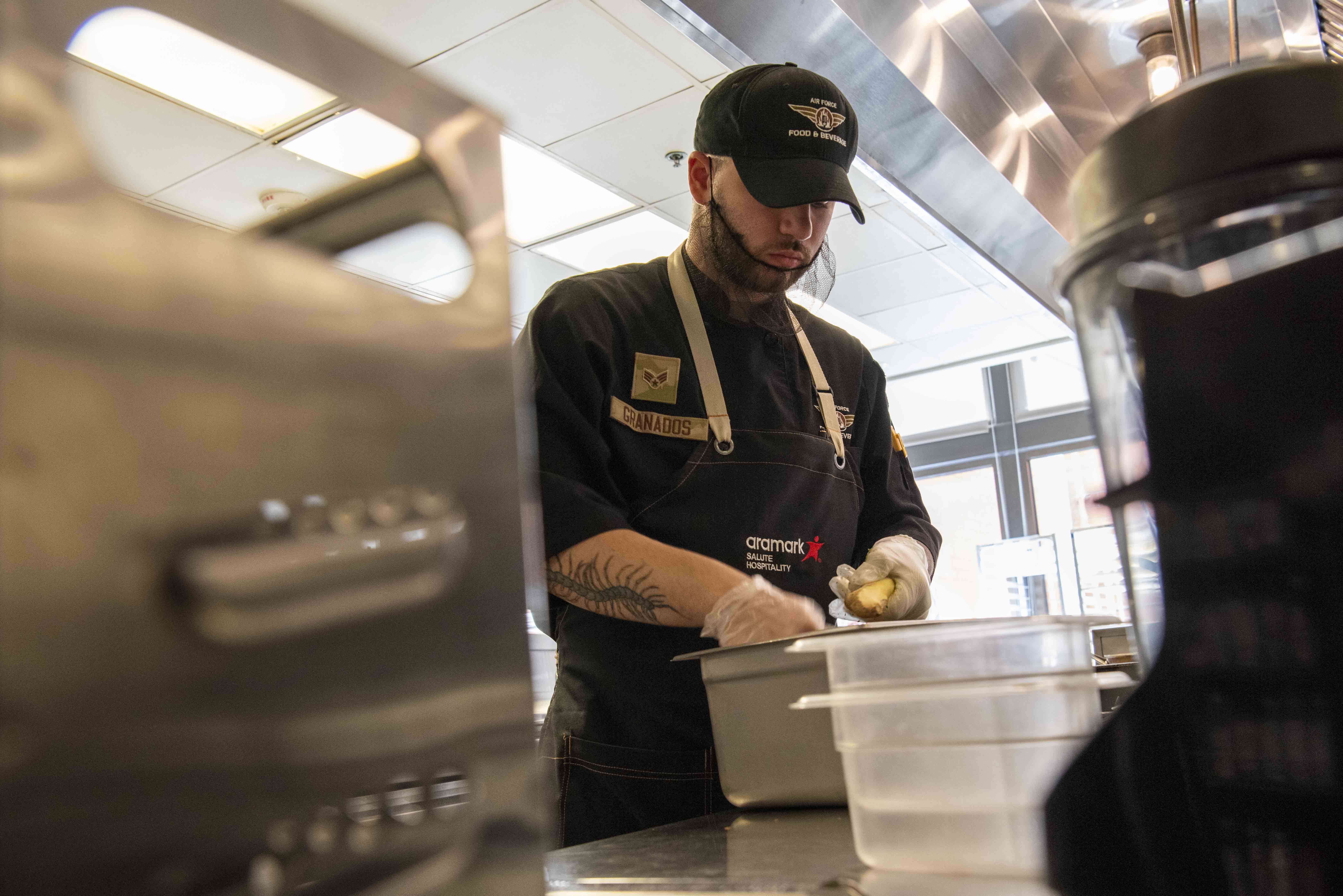 Winner crowned in 11-installation SHEF culinary battle > Air Force ...