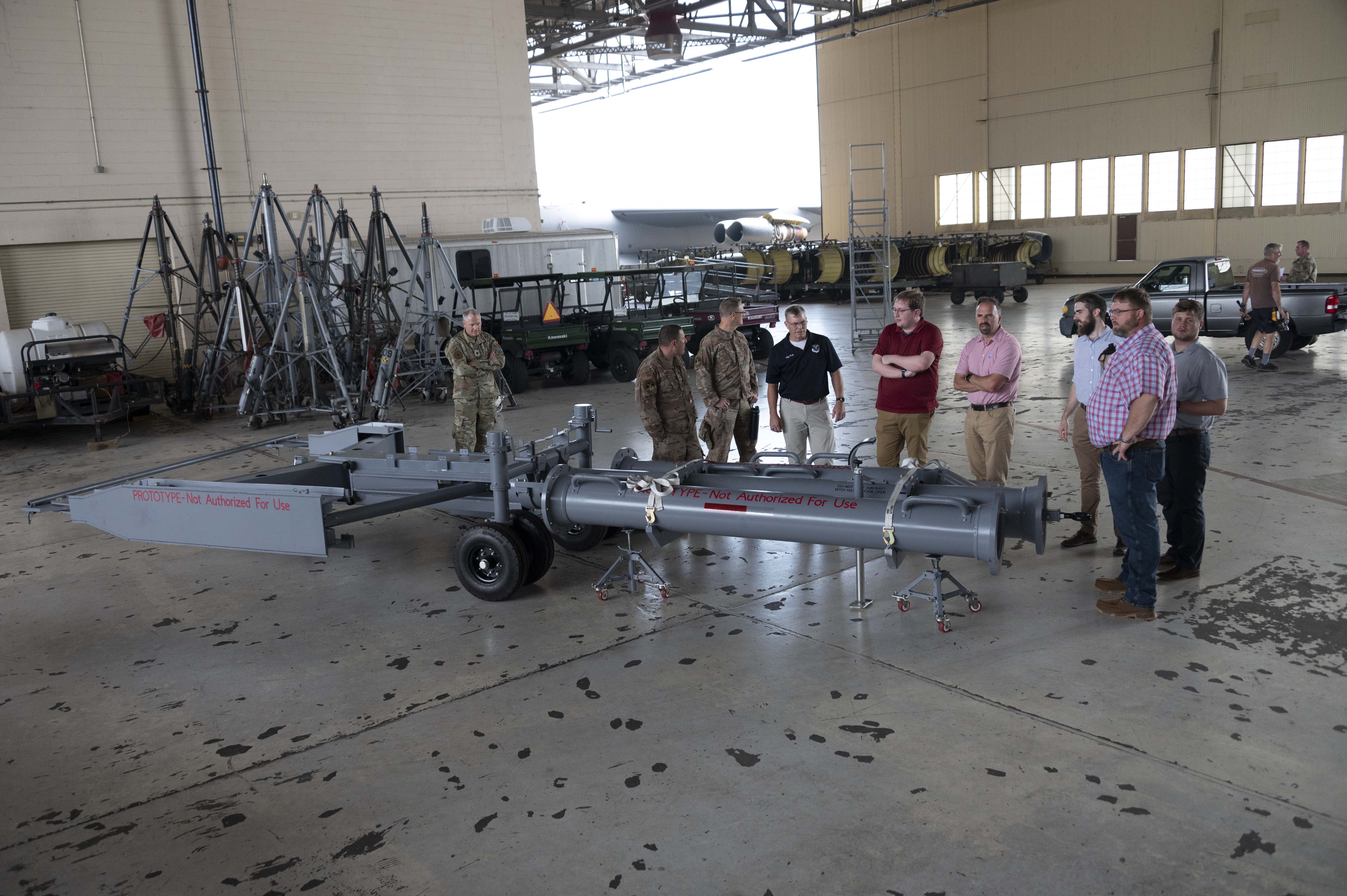 AFGSC tests new B-52 Stratofortress towbar prototype > Kirtland Air ...
