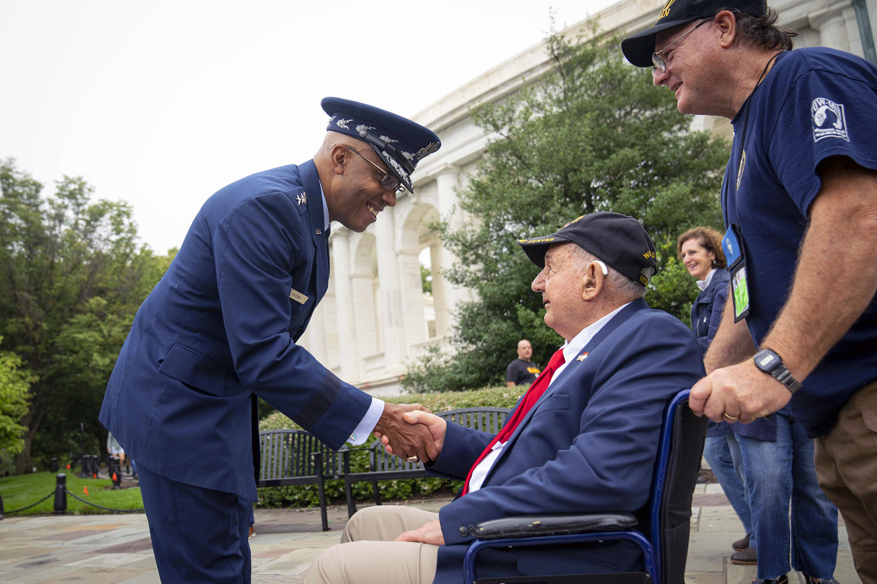 Deputy Defense Secretary Honors Veterans' Contributions to National ...