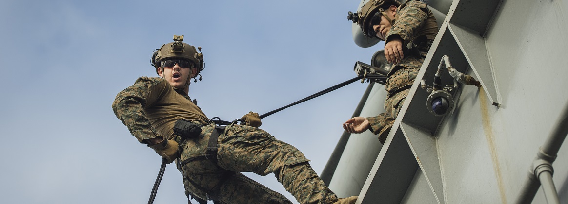 Recon Marines Conduct Rappel Training Aboard USS Boxer