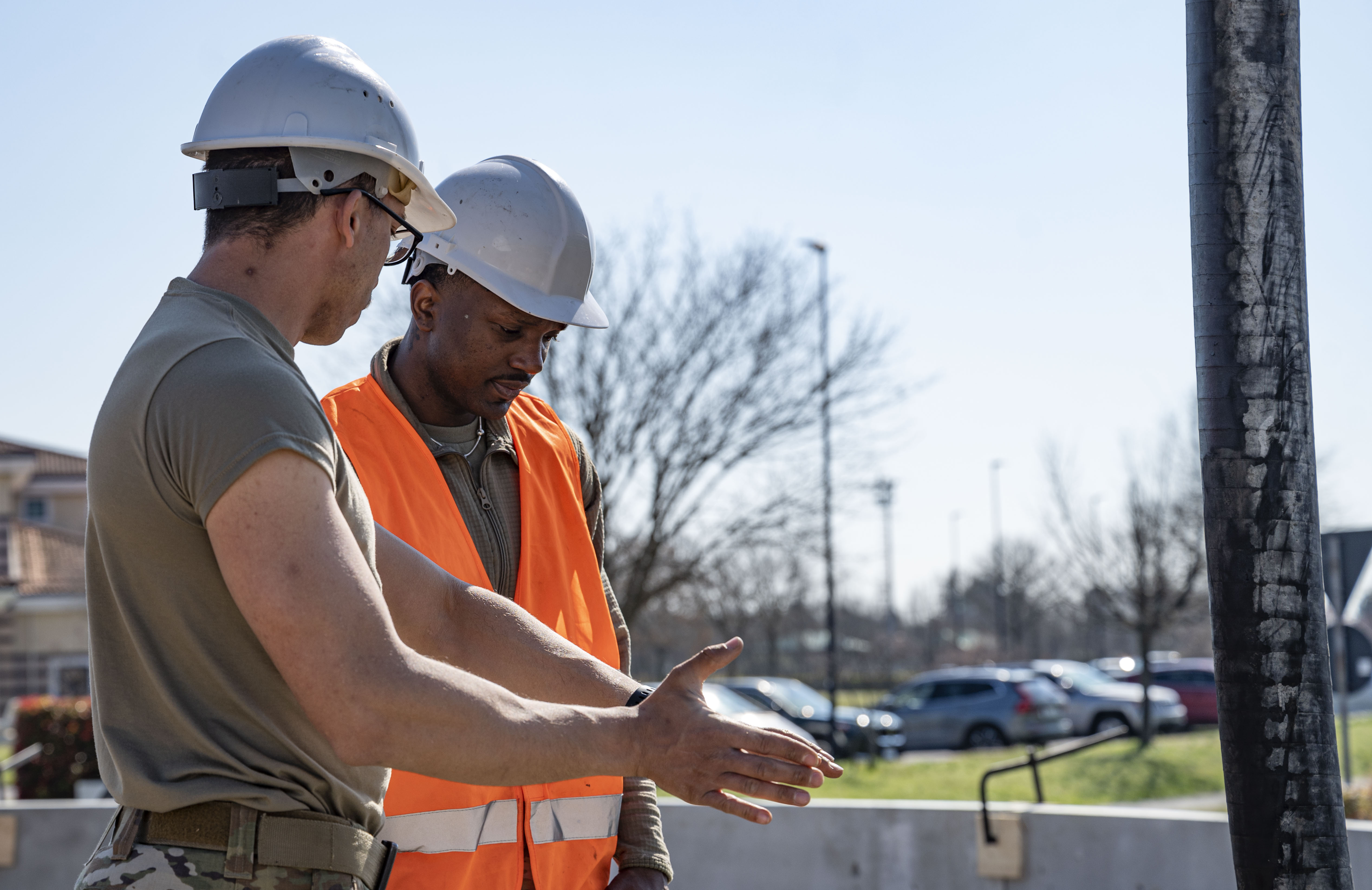 31st CES Prepares New Wyvern Display > Aviano Air Base > Display