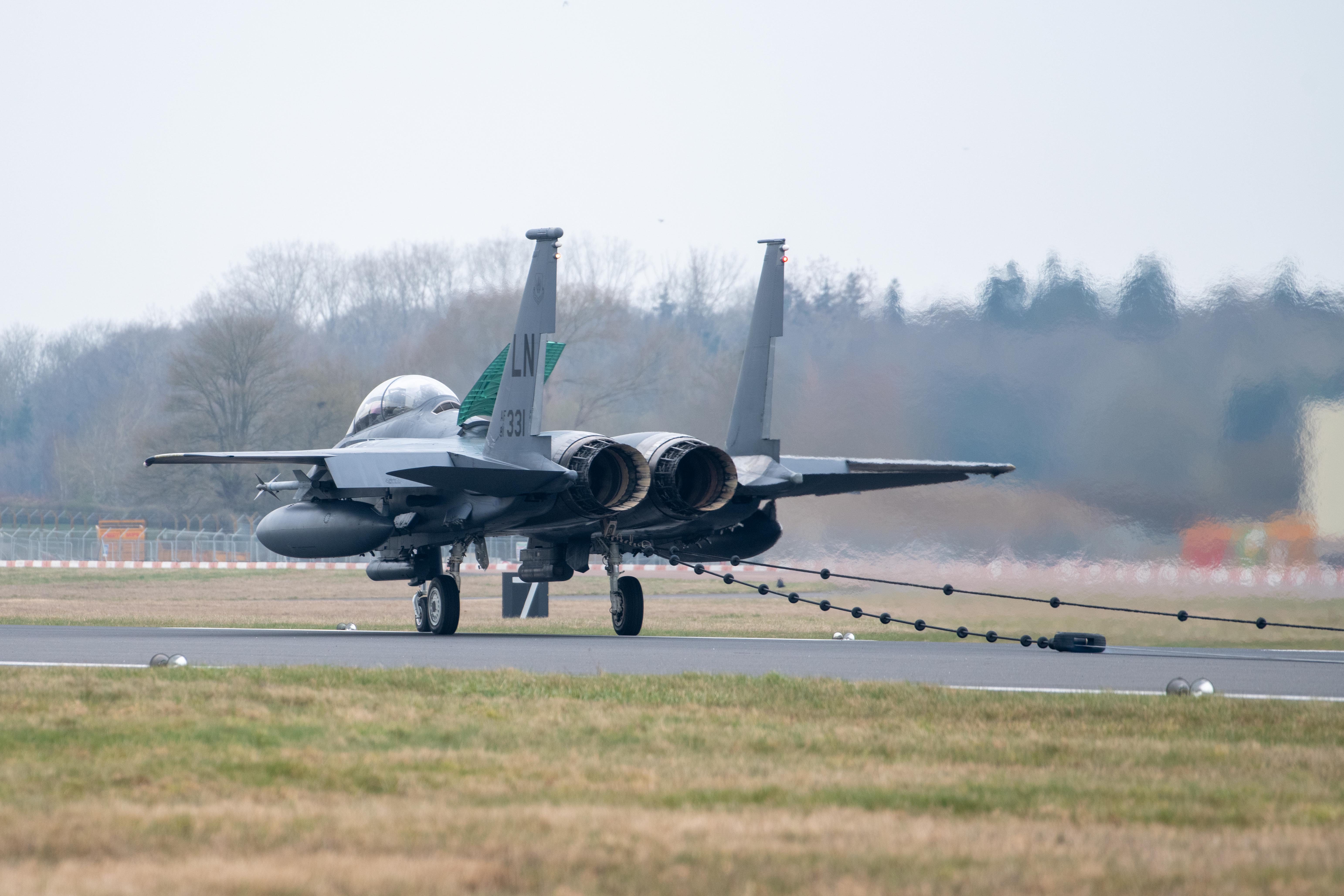 Mobile Aircraft Arresting System installed at RAF Fairford for Ramstein ...