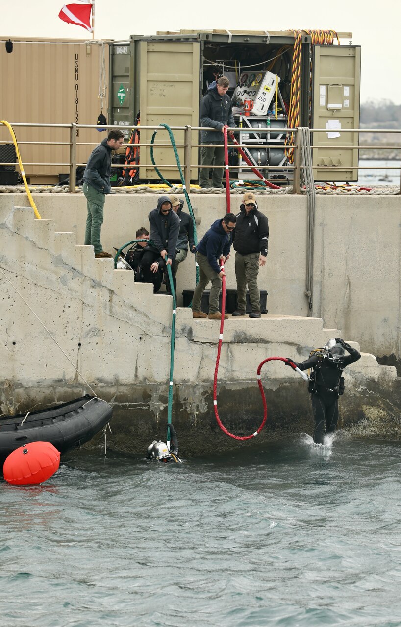Navy Expeditionary Engineers Deploy to Strengthen Maritime Security in ...