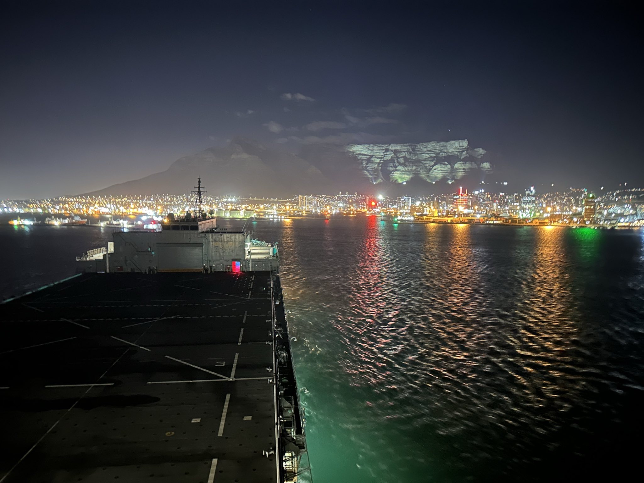USS Lewis B. Puller (ESB 3) Arrives in Cape Town, South Africa > U.S ...