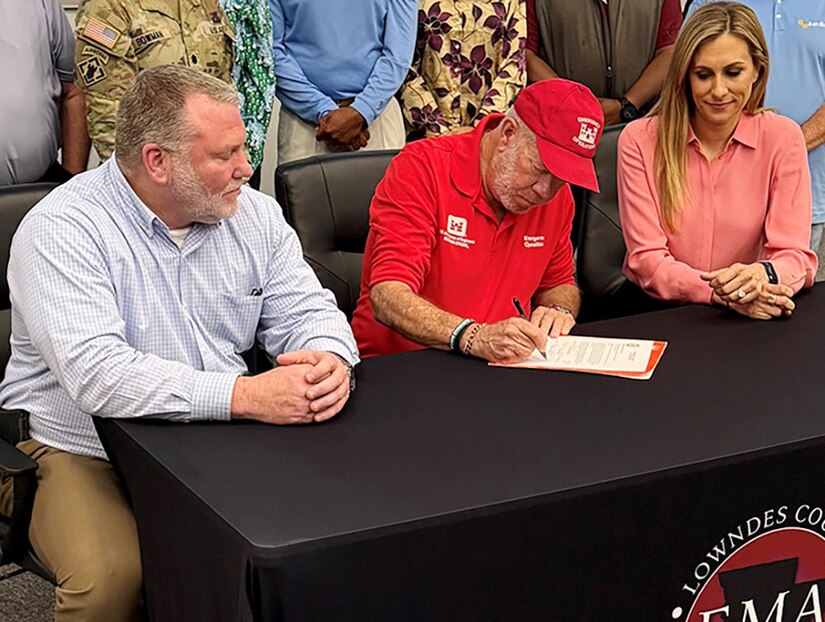 Hurricane Helene Debris removal officially completed during signing ...