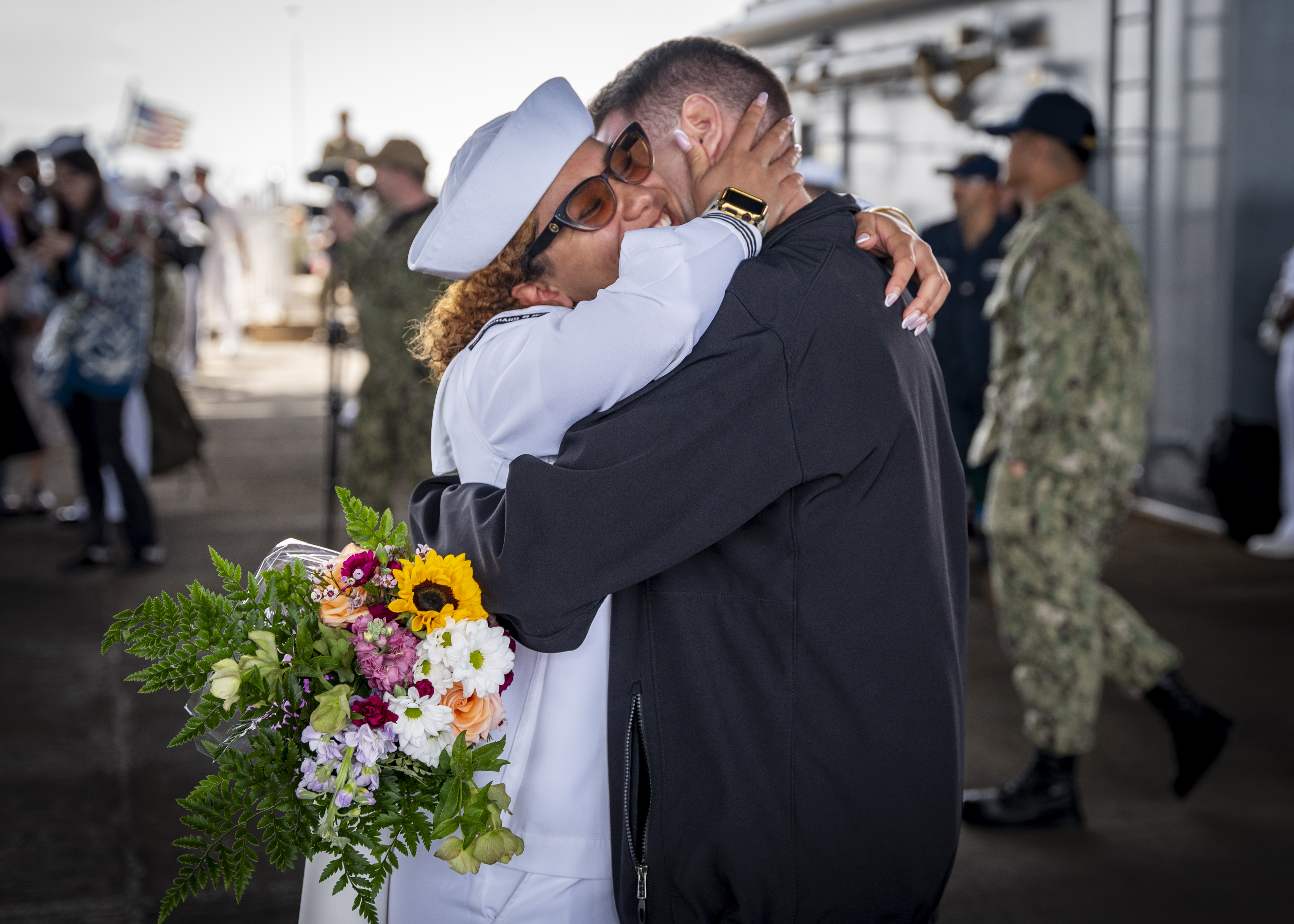 USS Hershel “Woody” Williams Returns to Norfolk from Forward Deployment ...